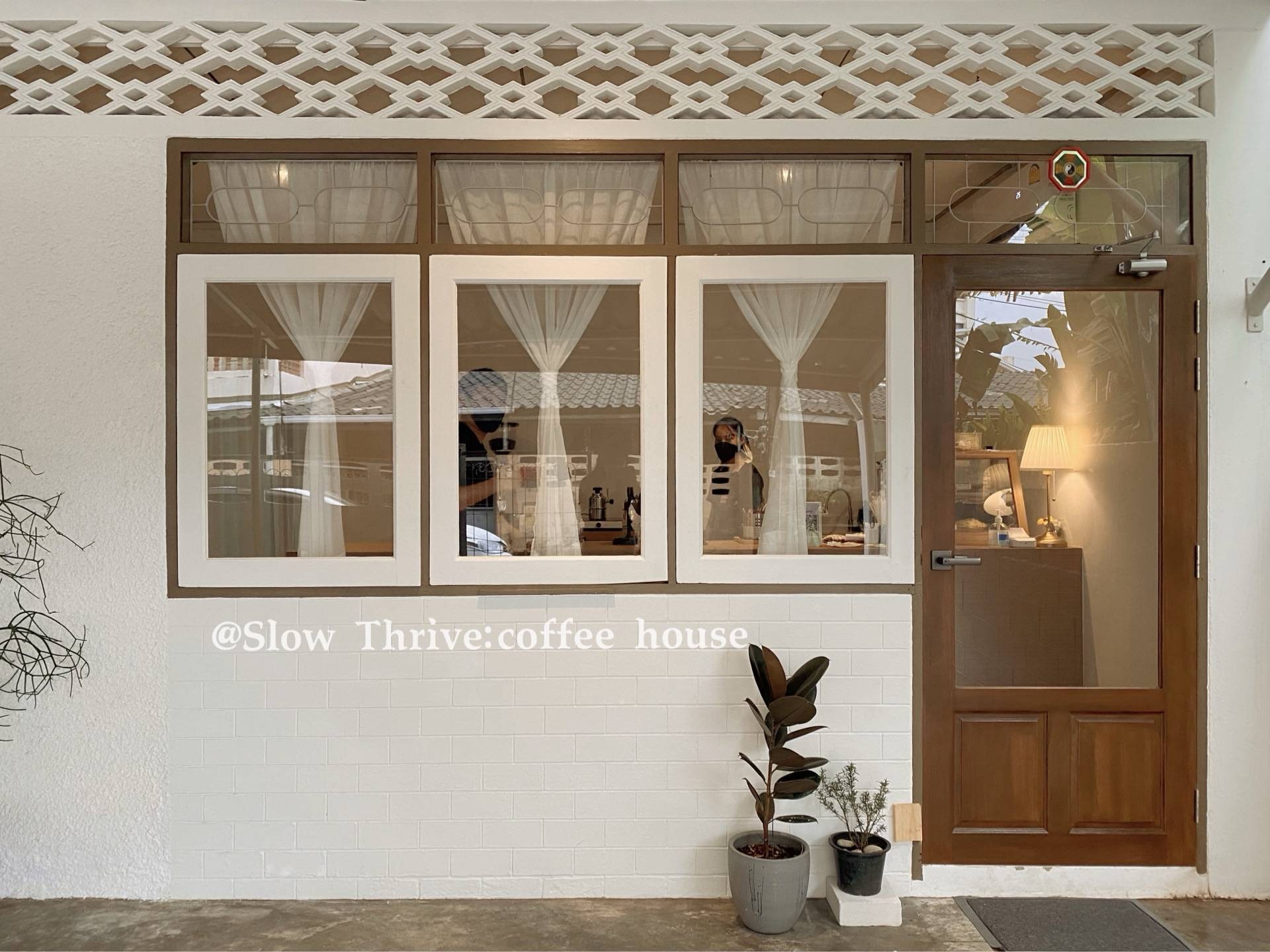 รีวิว Slow Thrive： coffee house - Slow Thrive： coffee house🔖📖 - Wongnai