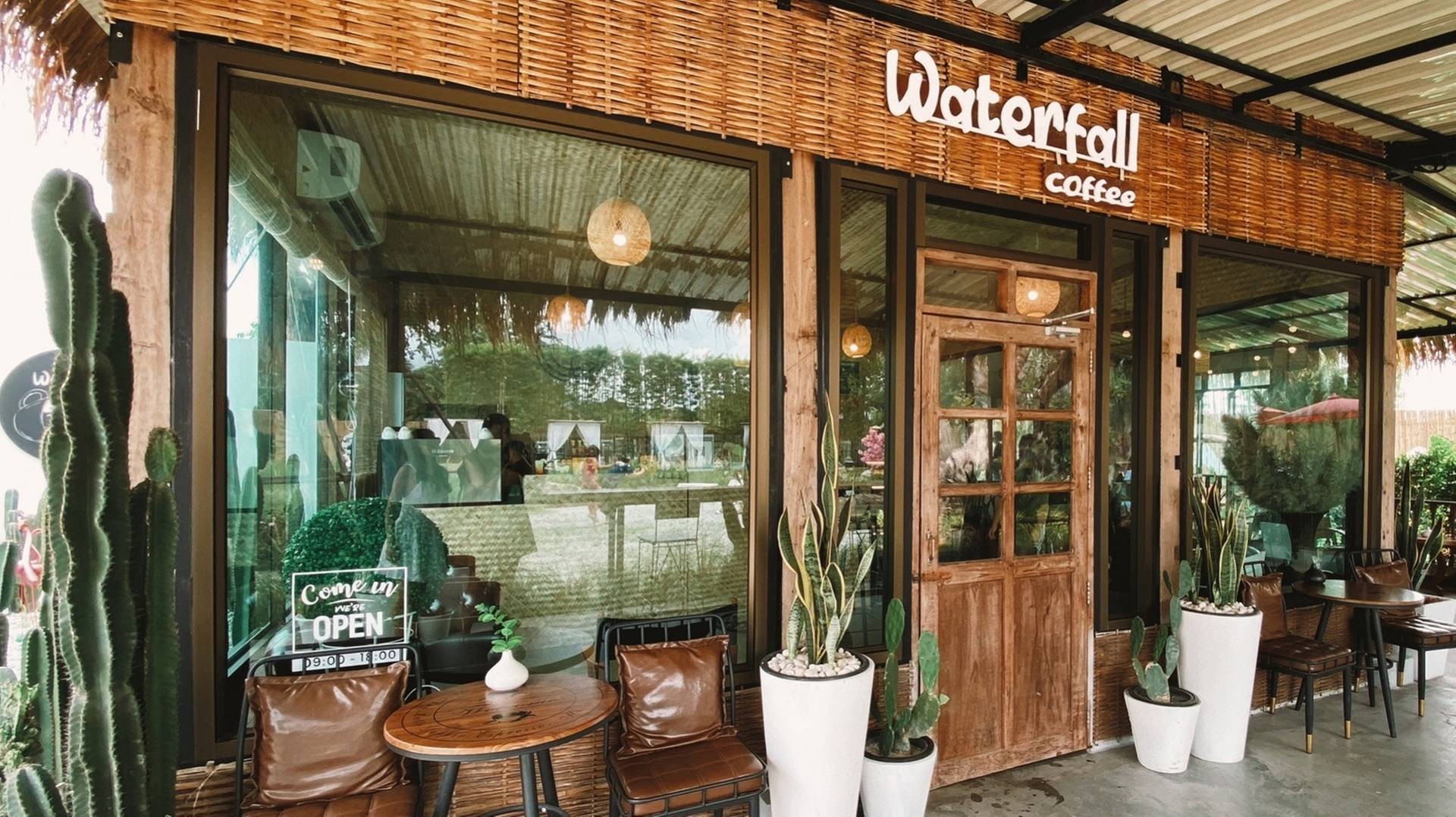 Waterfall Coffee - สั่งอาหารเดลิเวอรี | Wongnai x LINE MAN