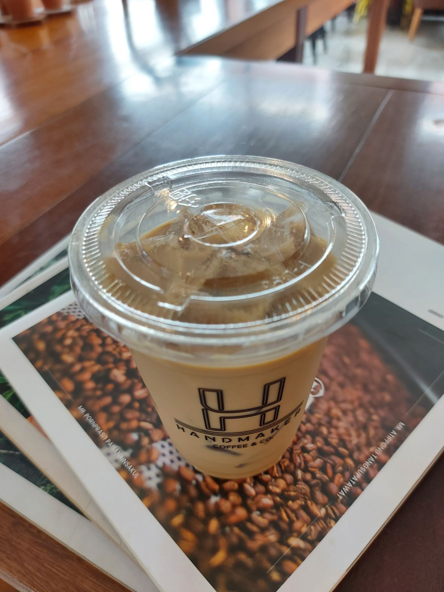 รีวิว Handmaker Coffee & Co. ราชพฤกษ์ - กาแฟอร่อย เปิดให้นั่งในร้านบางส่วนแล้ว - Wongnai
