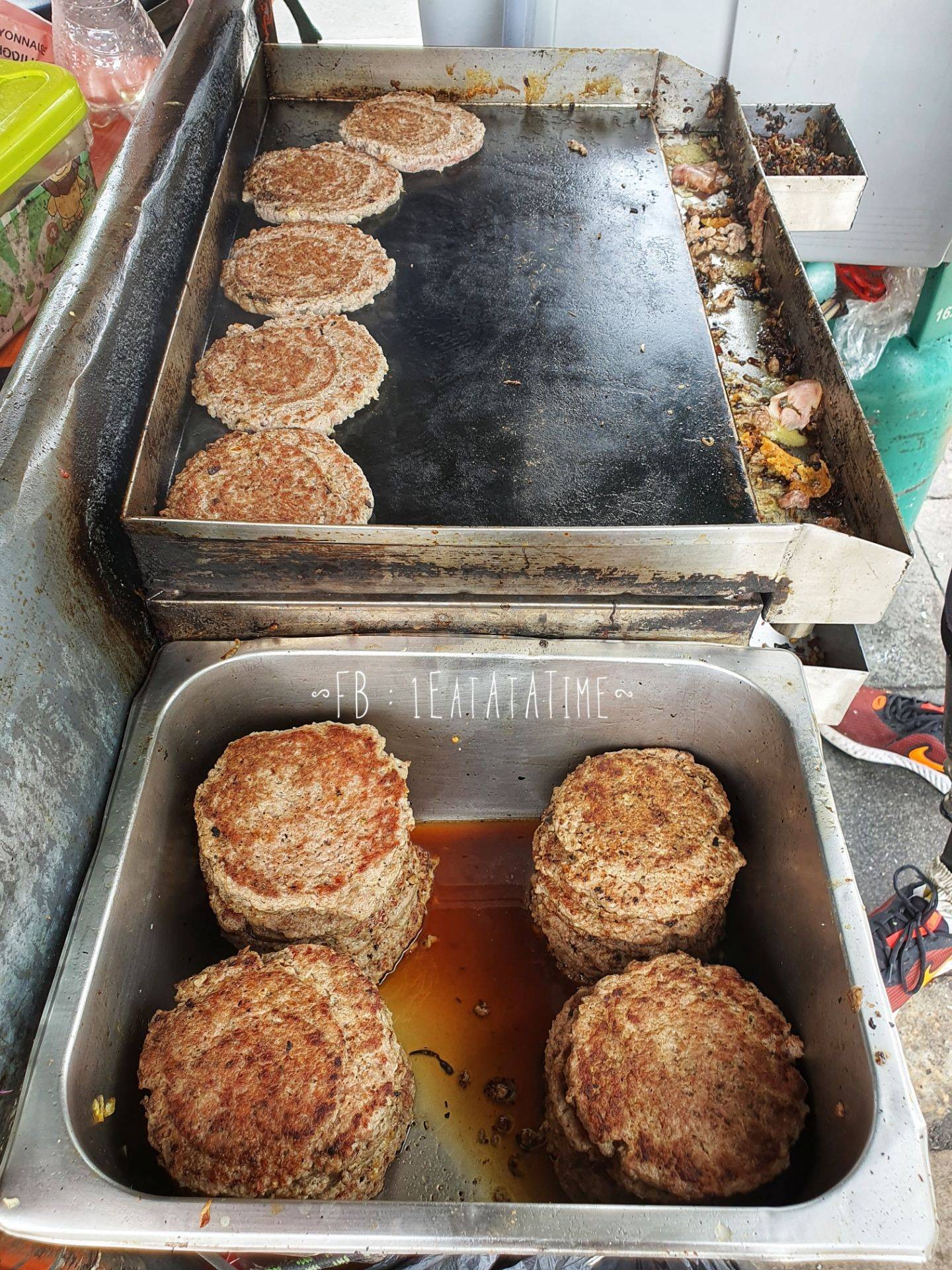 รูป Captains Corner Burgers Kebabs 7/11 หน้าหมู่บ้านมัณฑนา - Wongnai