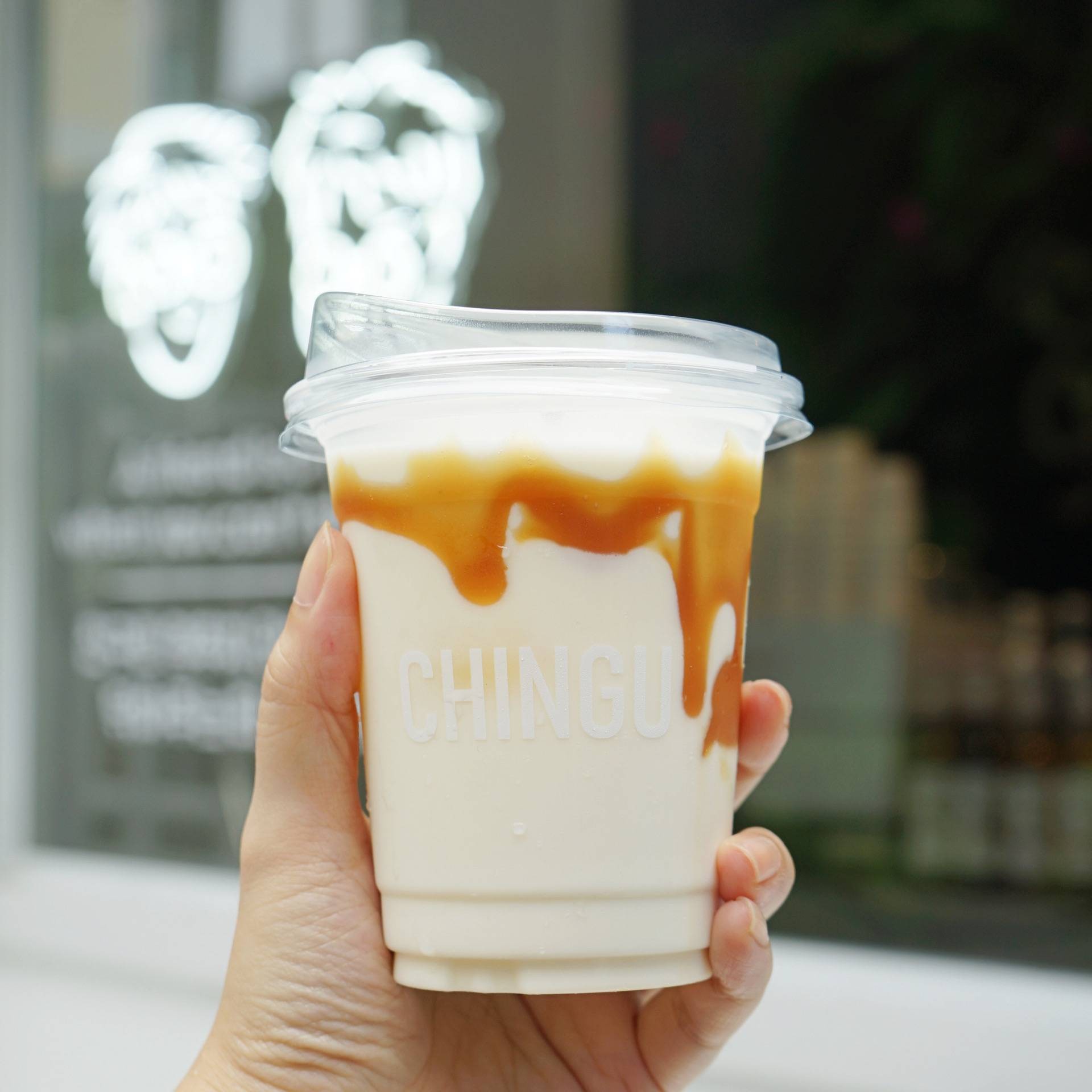 รีวิว Chingu cafe 친구 카페 - คาเฟ่สีขาวเขียวเทาใกล้บีทีเอสพระโขนง ถ่ายรูป ...