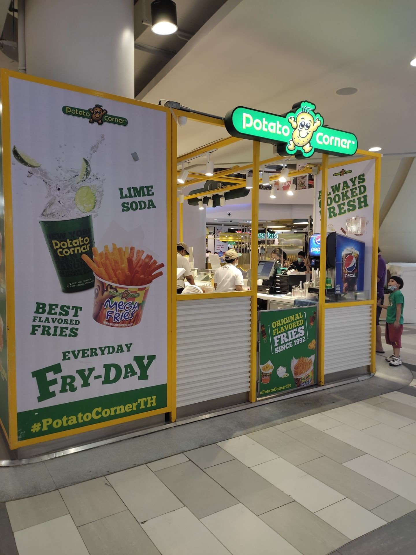 รีวิว Potato Corner เซ็นทรัลพระราม 9 - ร้านเฟรนฟรายอร่อย