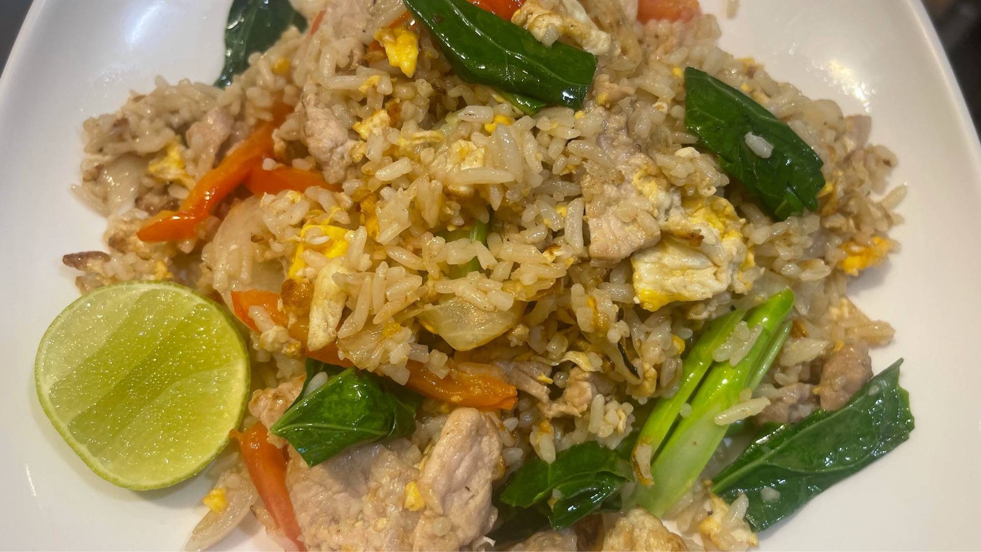 กะเพราหอมควัน - ข้าวผัด สุกี้โบราณอาหารตามสั่ง | สั่งอาหารออนไลน์ล่วงหน้า รับที่ร้านผ่านแอป ...