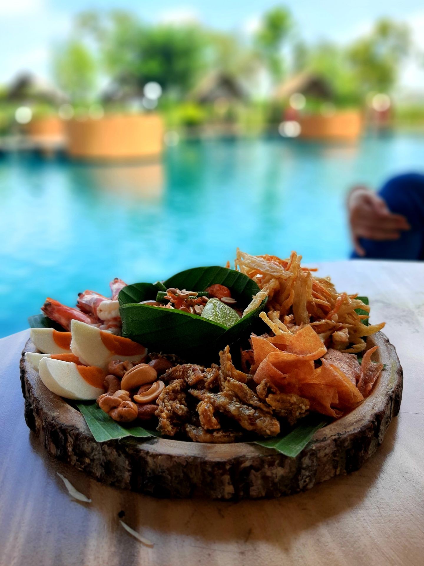 ส้มตำไทยถาด ร้าน Bubble in the forest cafe