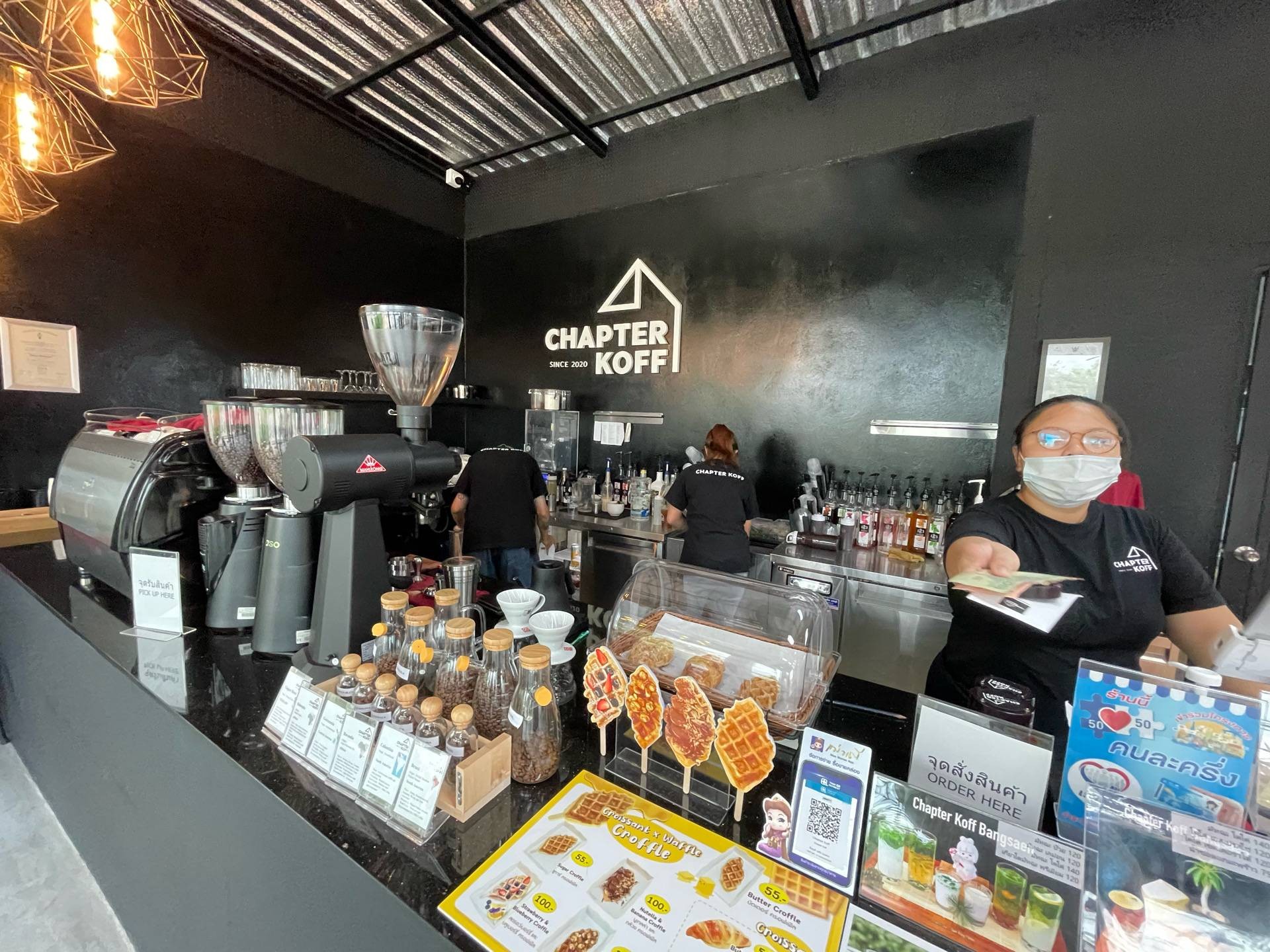 รีวิว Chapter Koff Chonburi - คาเฟ่กระบองเพชร @ข้าวหลามบางแสน