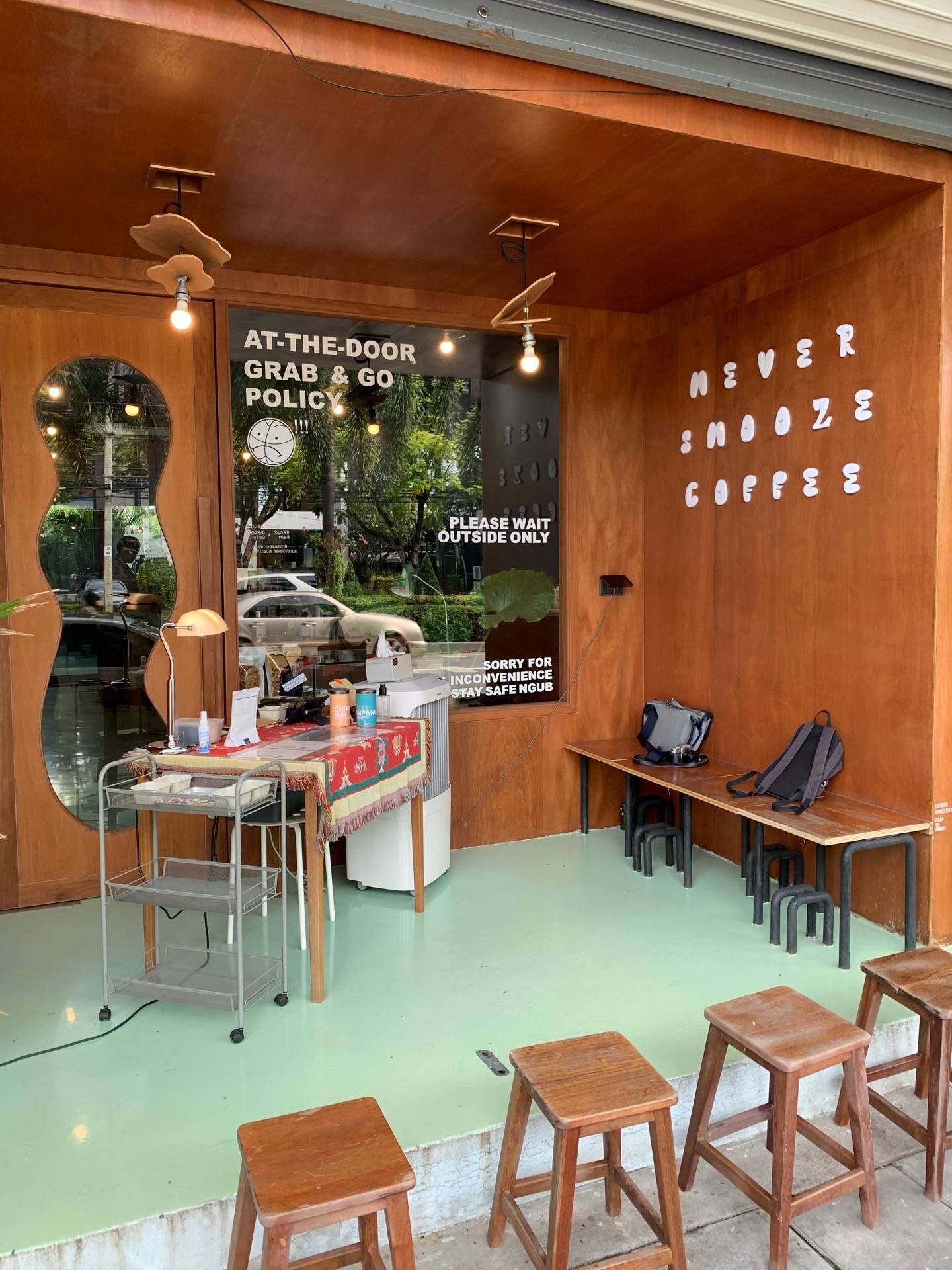 รีวิว never snooze coffee nsc01, phattanakarn53/1 - ร้านกาแฟที่ดูแล้ว ...