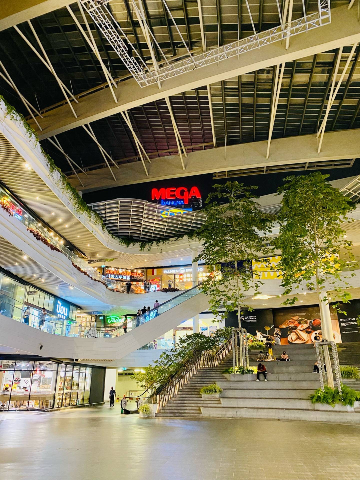 รีวิว Mega Bangna - ห้างใหญ่ มีของมากมายให้เลือกสรรค์ - Wongnai