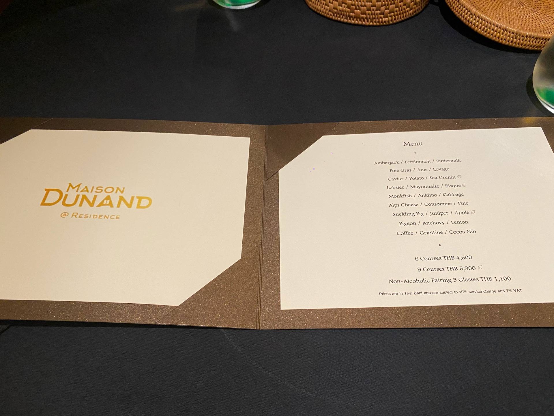 รีวิว Maison Dunand - มื้อ เชฟ michelin 2 ดาว