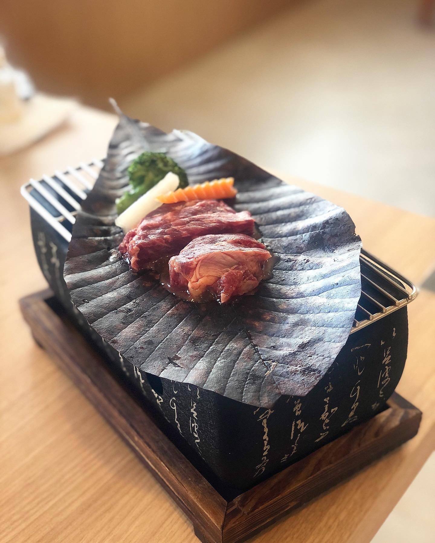 เนื้อวากิวย่างใบโฮบะ ร้าน Oshinei นครปฐม - Wongnai