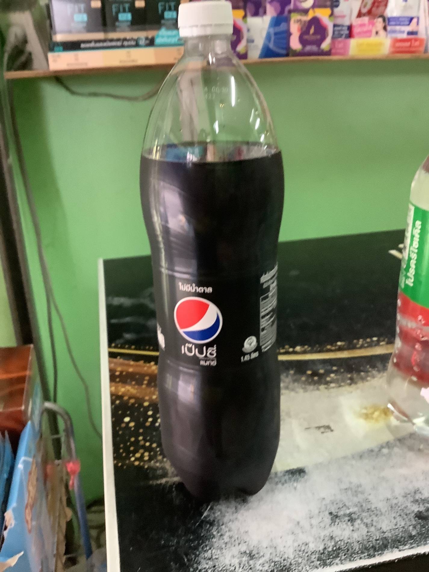 ร้าน LAY'S PEPSI x ร้านธงฟ้าประชารัฐ วัดครุใน