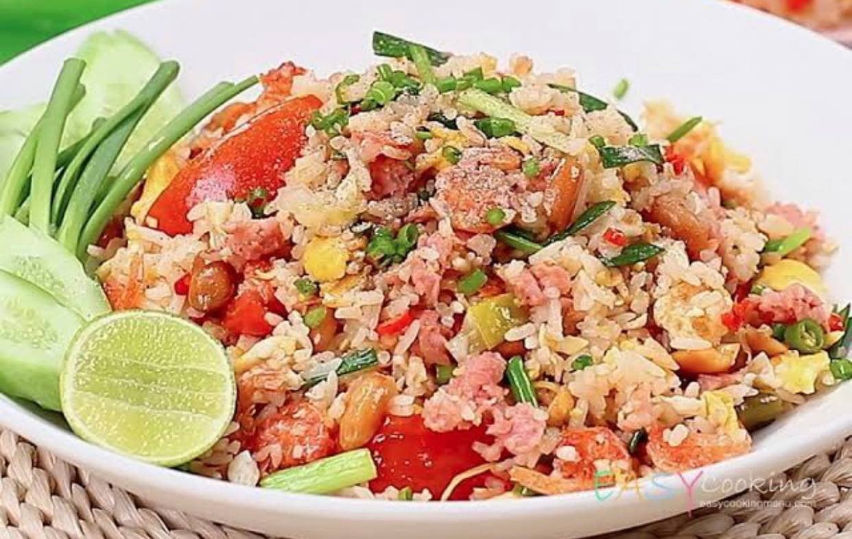 Ploy&Pim - สั่งอาหารเดลิเวอรี | Wongnai x LINE MAN