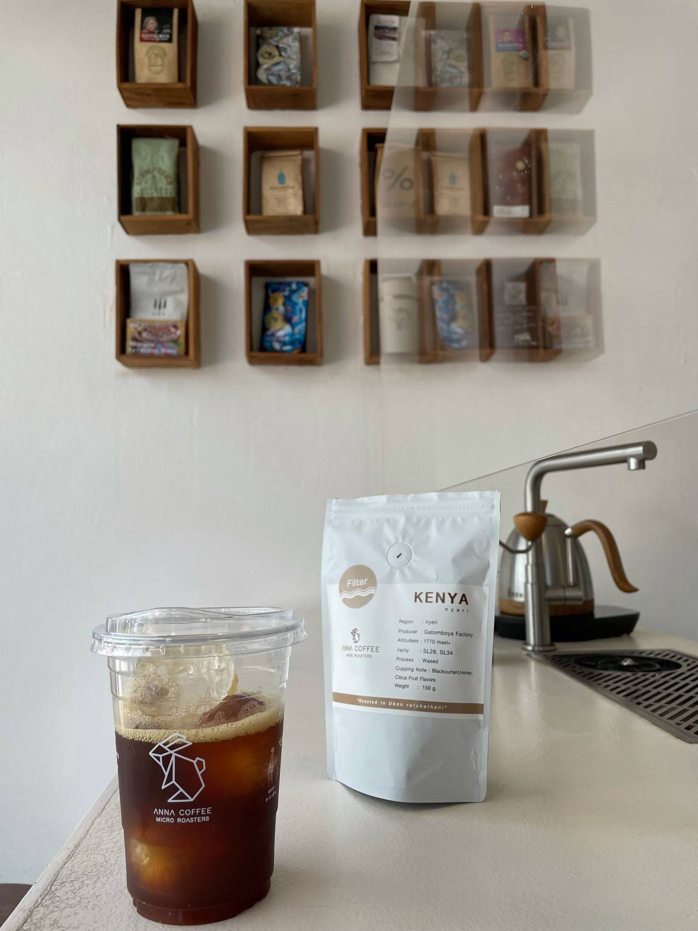 รีวิว Anna Coffee Roasters พิชิตรังสรรค์ - คาเฟ่ มินิมอล ฝีมือไม่ธรรมดา