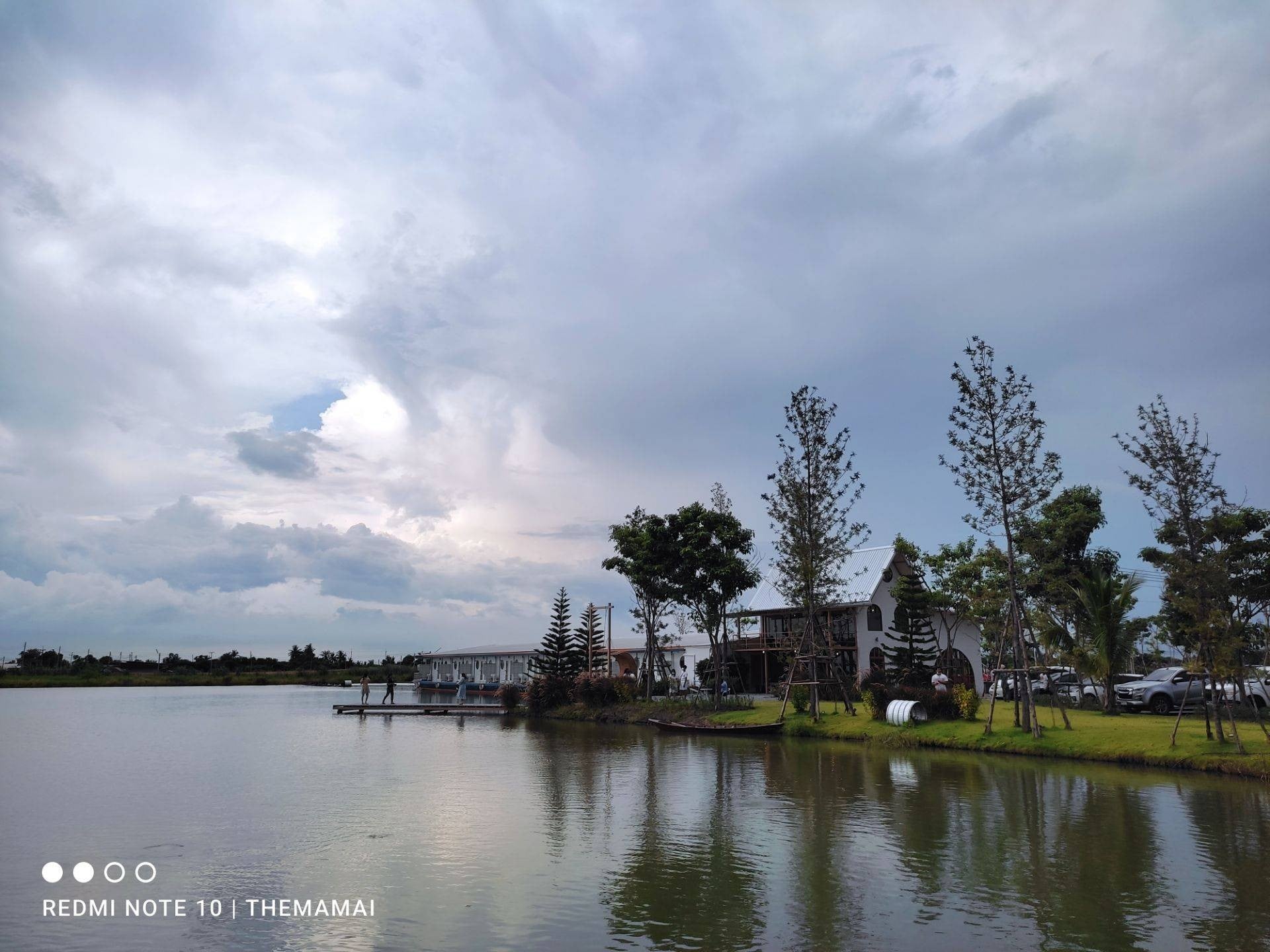 รีวิว อากาศ R-gard Cafe - บรรยากาศดีมากๆ มุมถ่ายรูปเยอะมากๆ - Wongnai