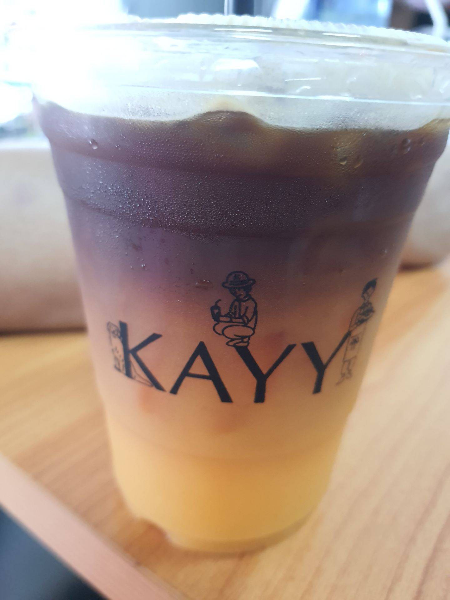 รีวิว KAYY COFFEE สำนักงานใหญ่ - ร้านลับ ๆ ที่ไม่ลับ ร้านสวยดี