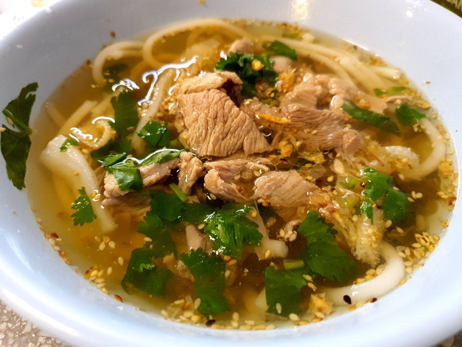 เส้นขนมจีนน้ำเนื้อ • อร่อยย ร้าน ขนมจีนไหหลำ เจ๊วา เจ๊หย่ง สะพานขาว ซ