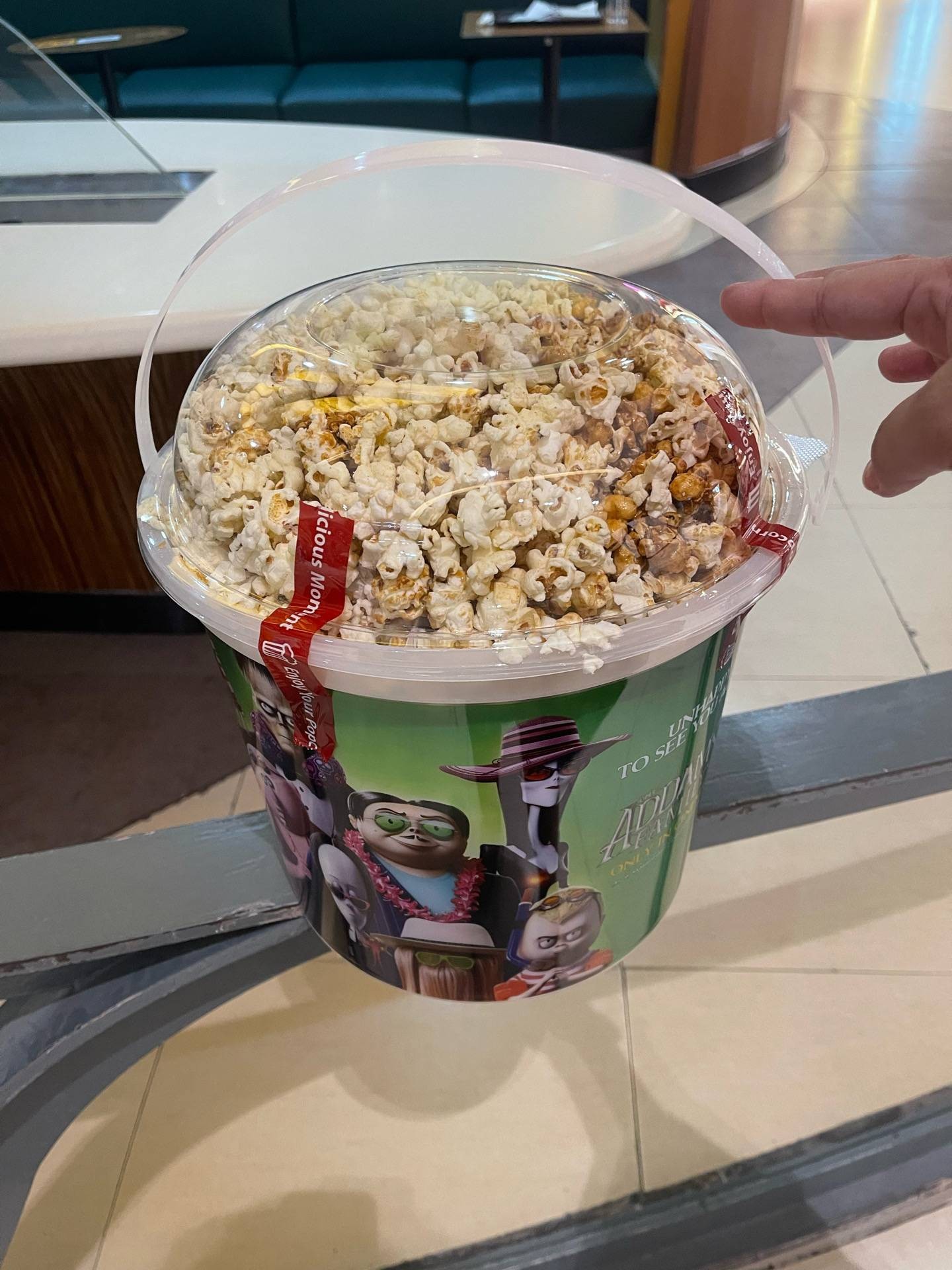 รีวิว Popcorn Major สยามพารากอน ชั้น 5 - ถังล้นๆ ล้นแล้วล้นอีก - Wongnai