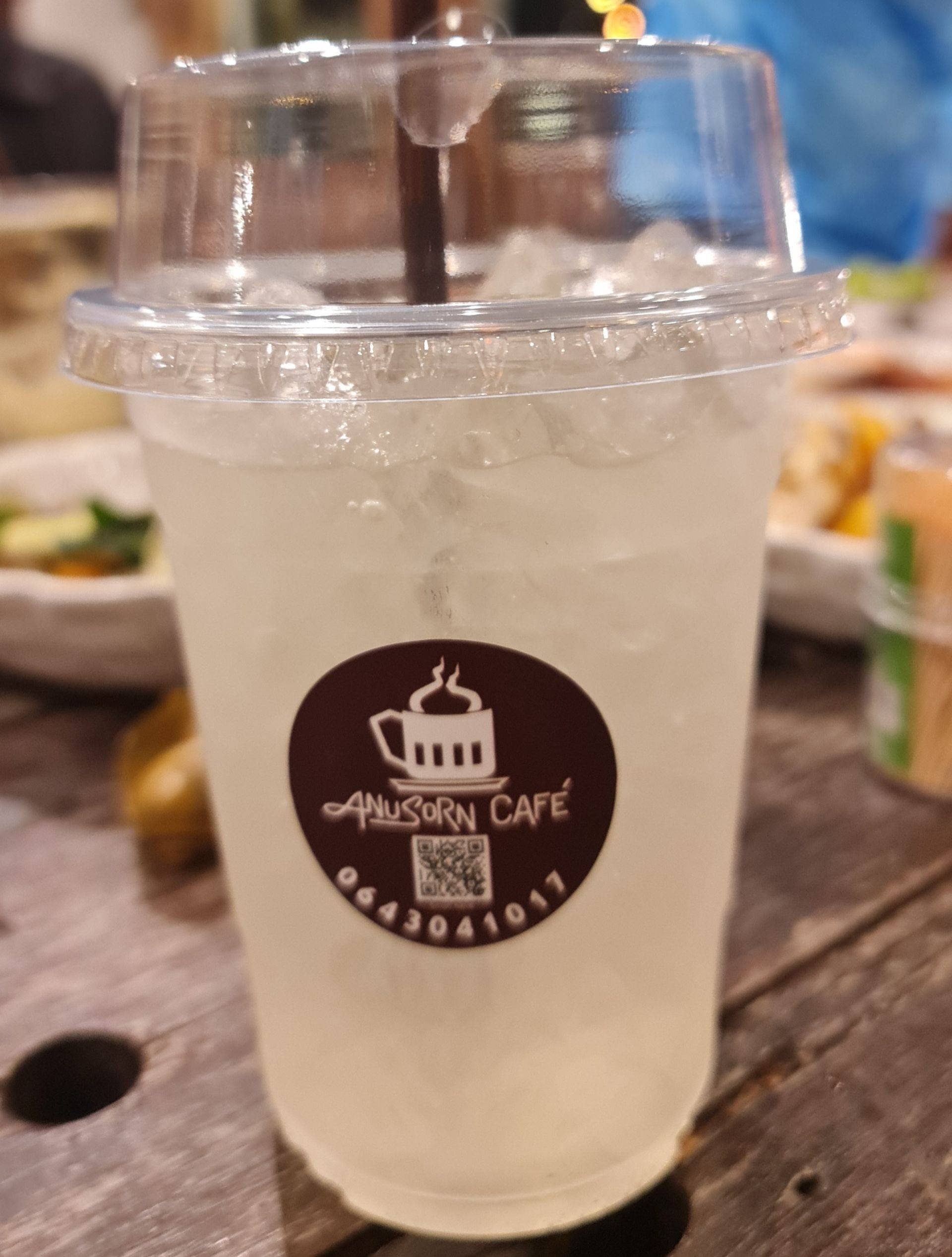 น้ำมะนาวโซดา ร้าน ANUSORN CAFE ลาดกระบัง