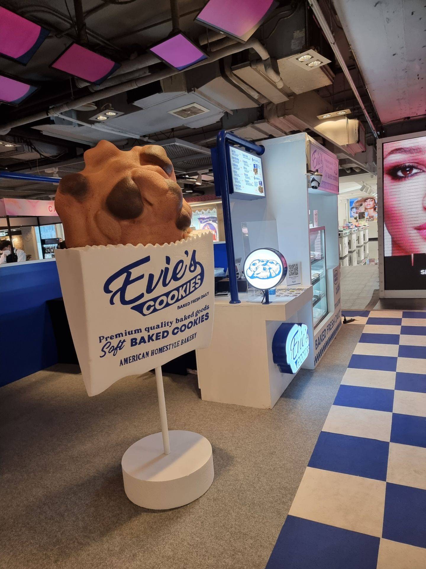 รีวิว Evie's Cookie สยามเซ็นเตอร์ - ซอฟท์คุกกี้เข้มข้น อร่อยจัดเต็ม ...