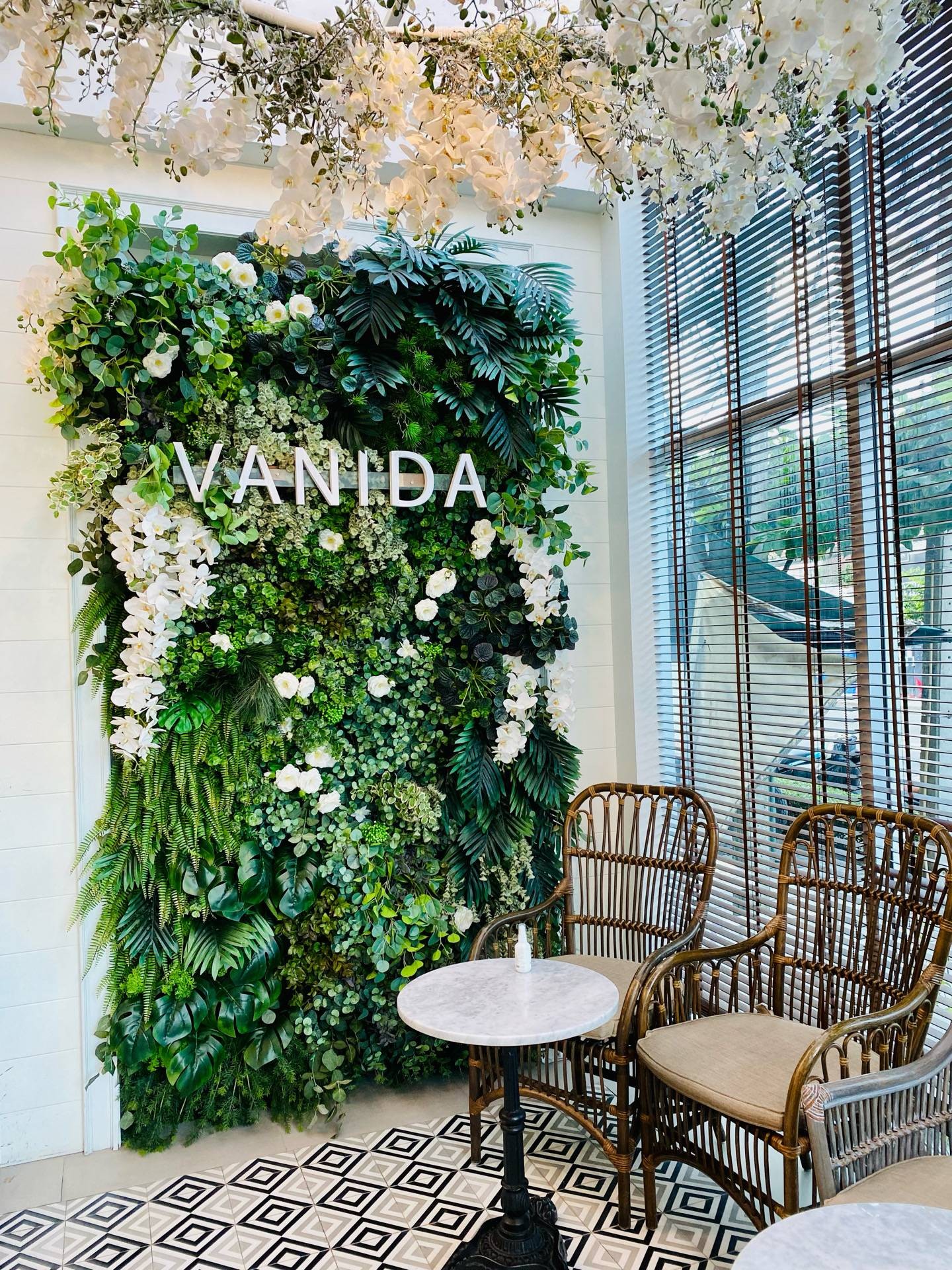 รูป Vanida Bangkok ถนนจันทน์