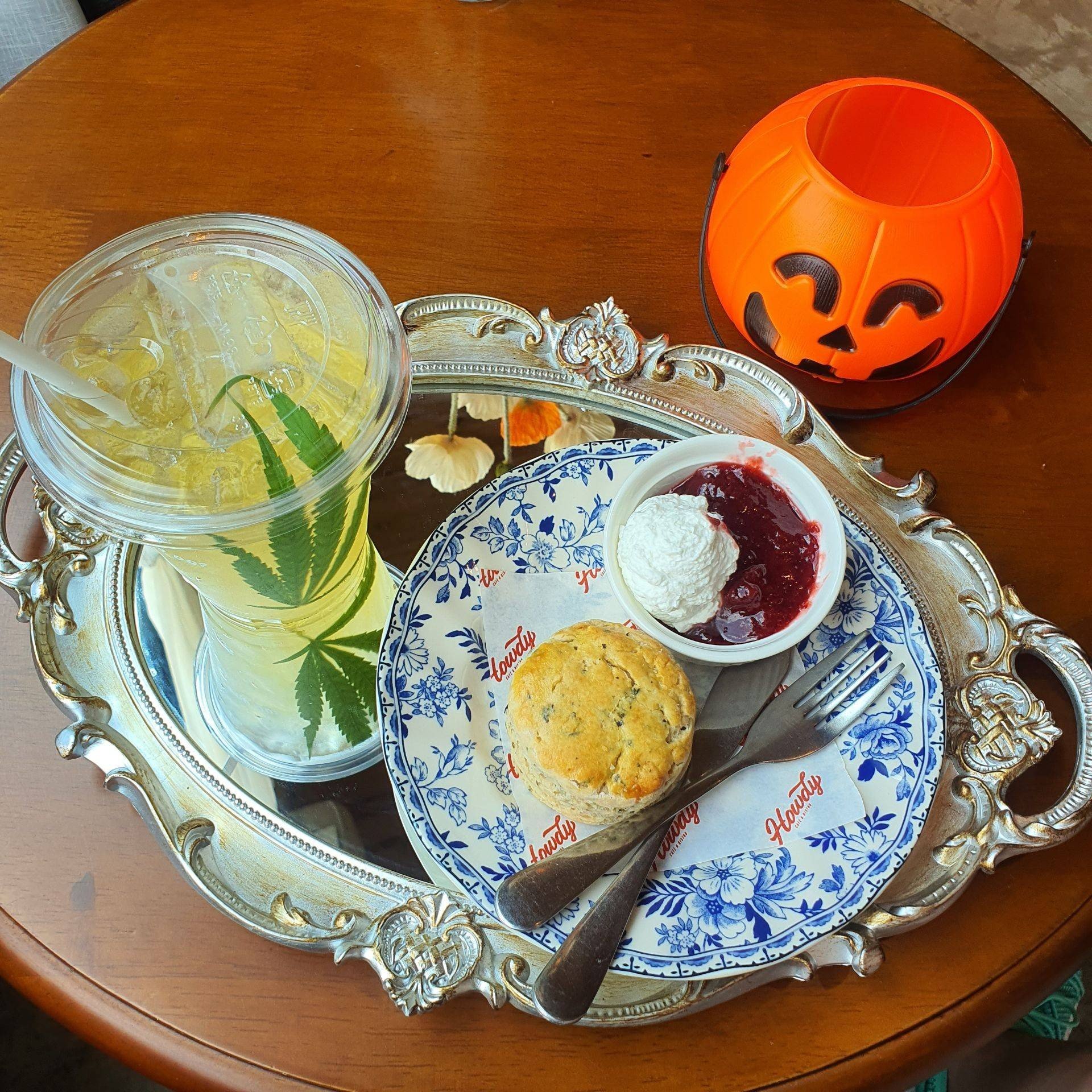 รีวิว Howdy Cafe&bistro - Nice cozy cafe for a quick recharge.