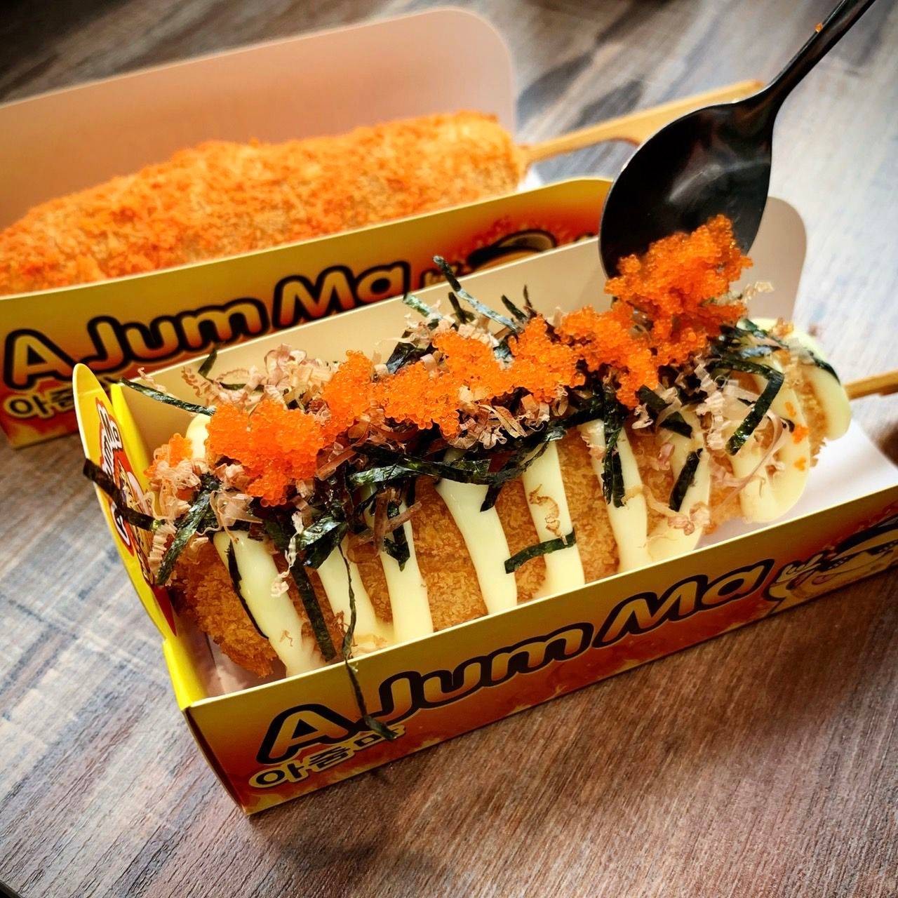 [รีวิว] ร้าน Ajumma คอร์นด็อกชีส แจ้งวัฒนะ | เมนูแนะนำ รูปภาพ ราคา