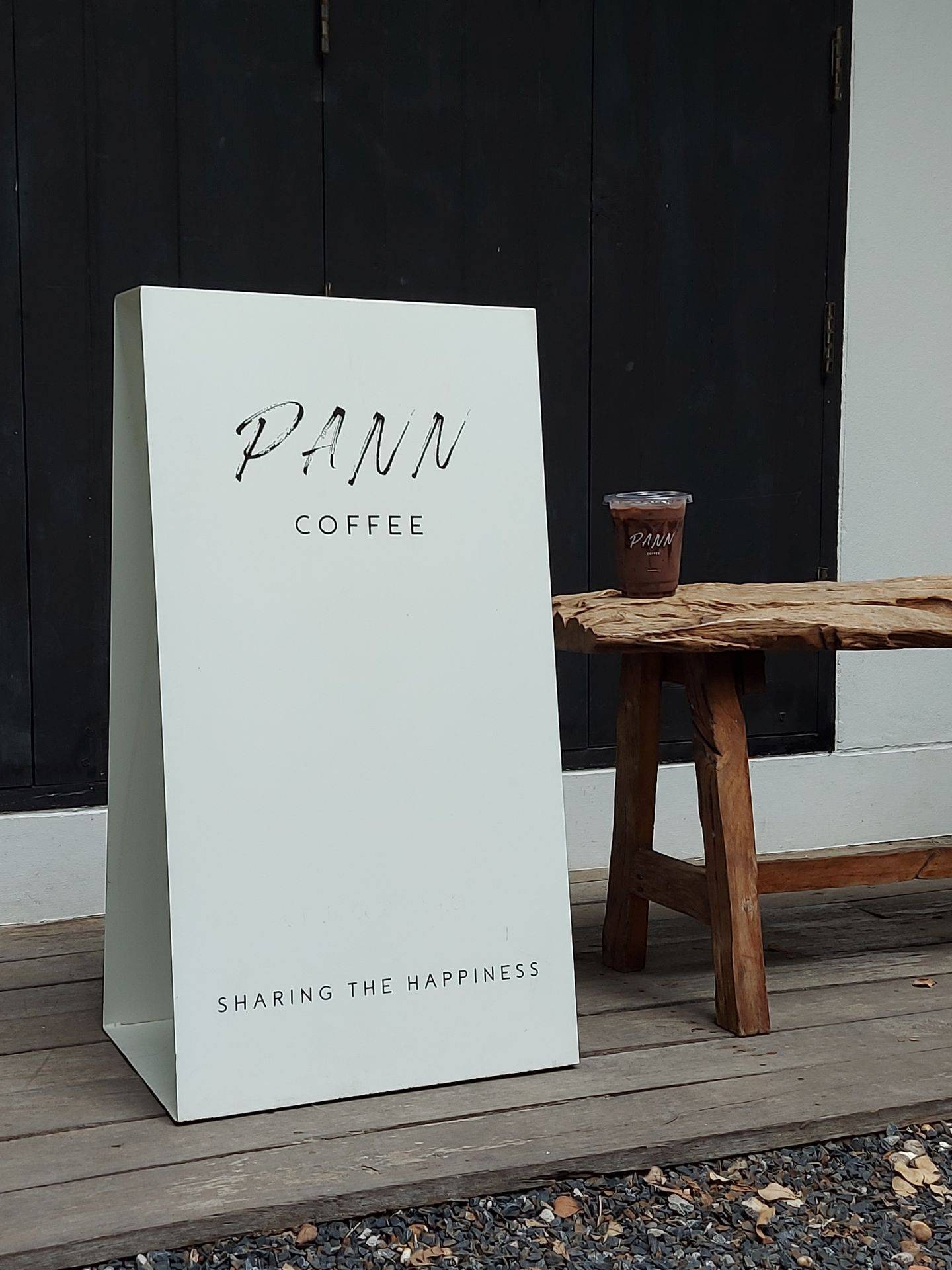 รีวิว Pann Coffee - - คาเฟ่ลับ สไตล์บ้านๆสุดมินิมอล