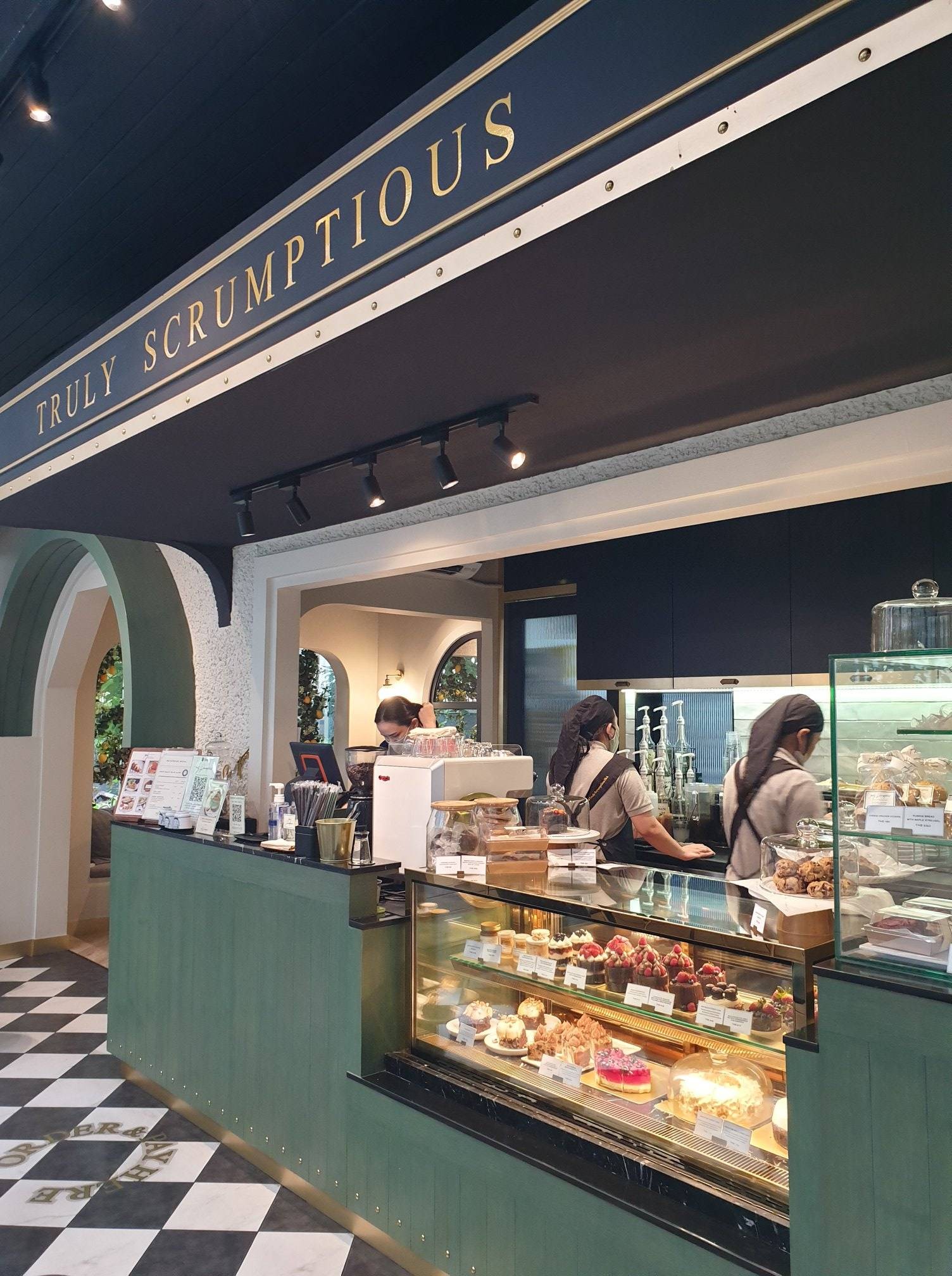 รีวิว Truly Scrumptious - เดินงงในดงขนมหวาน เจอร้านเค้กสุดฟินเหมือนนั่ง ...
