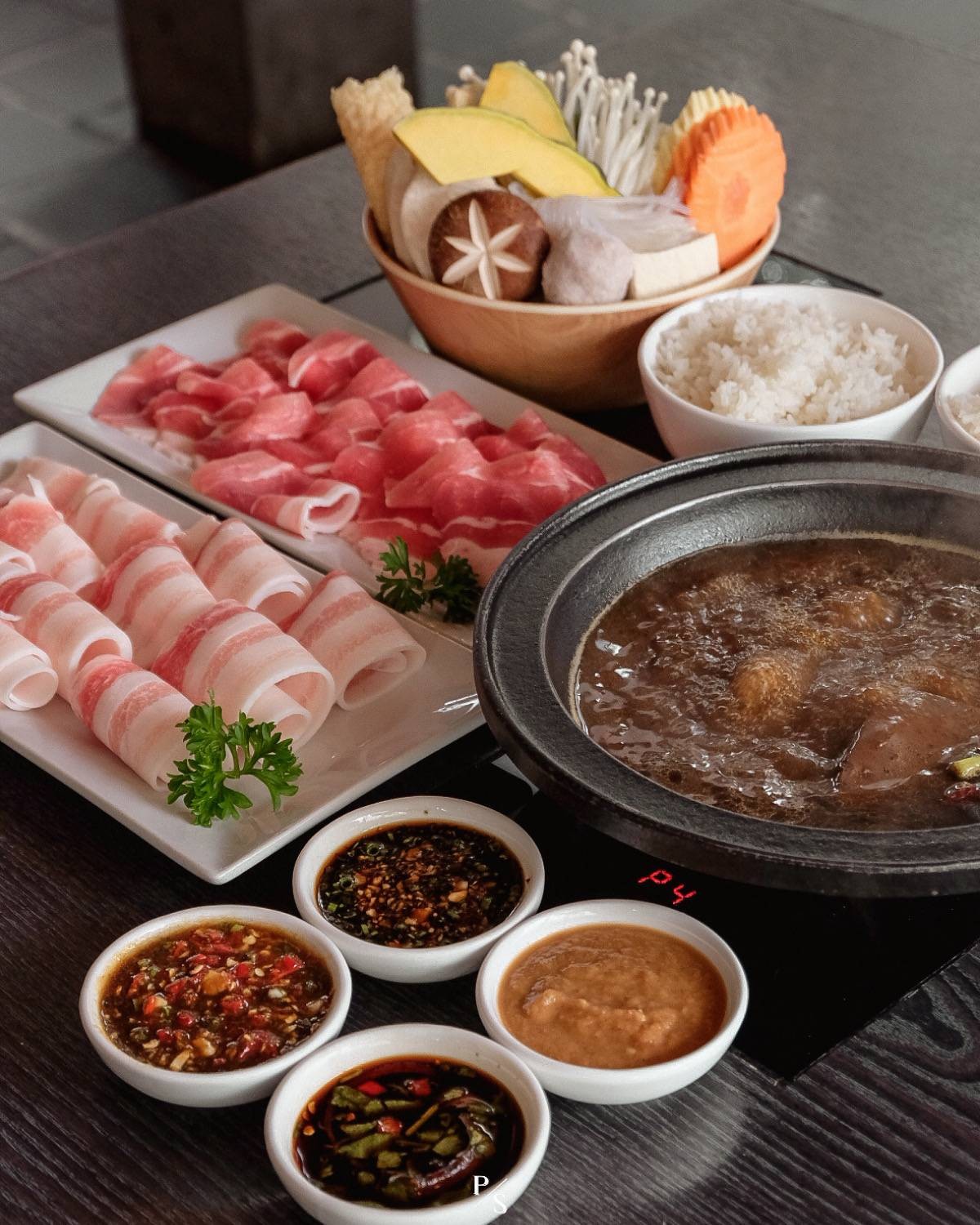 รีวิว HANJI Taiwanese Hot Pot ทองหล่อ - ชาบูสไตล์ไต้หวัน! ใจกลางทองหล่อ ...