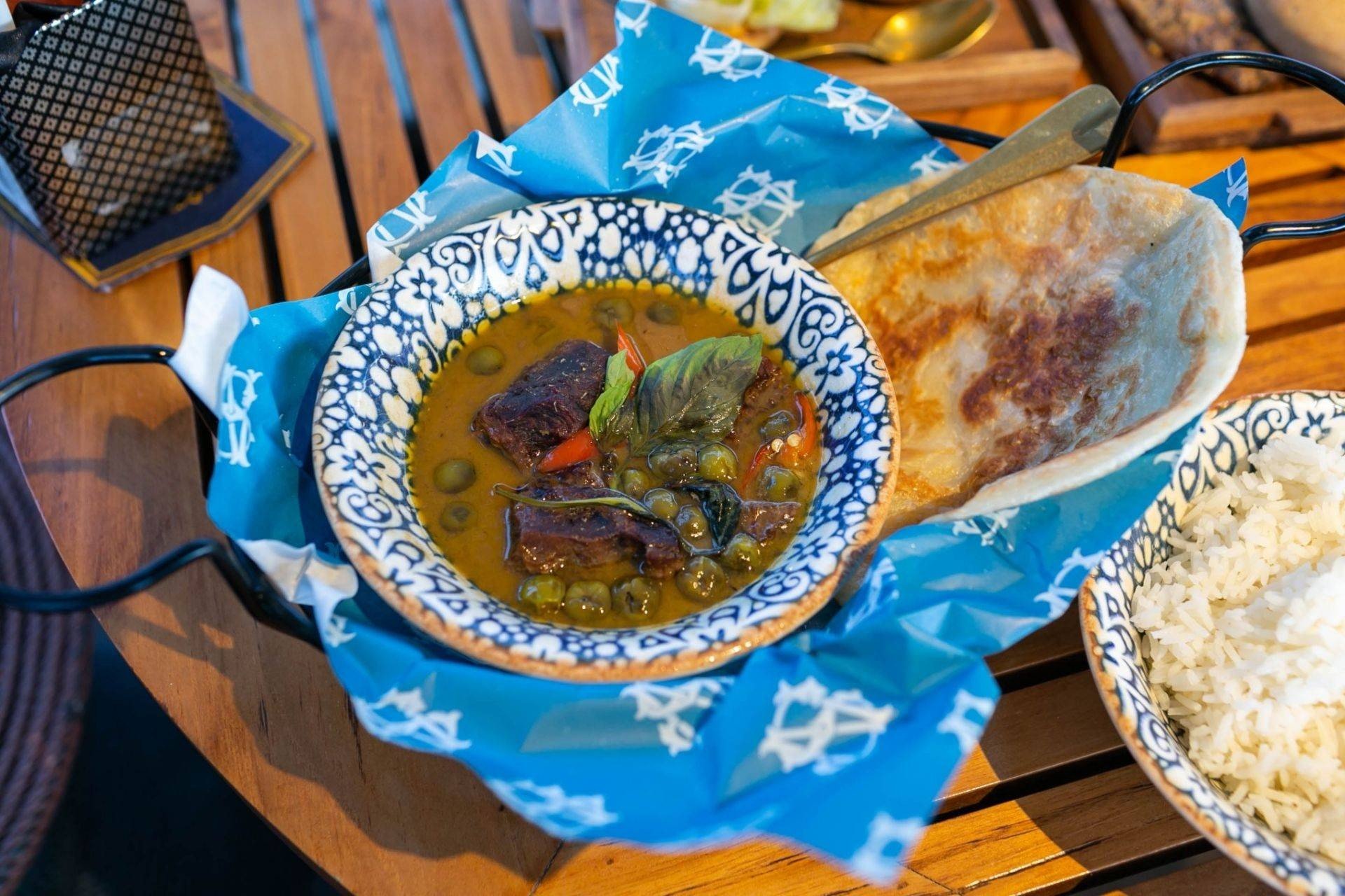 Beef Cheek Green Curry ร้าน เรือสิริมหรรณพ