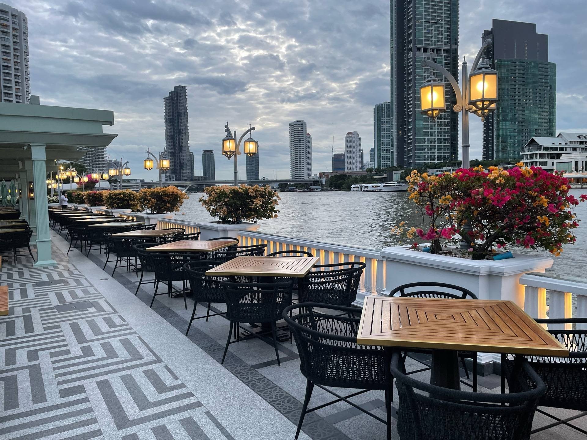 รูป Riverside Terrace Mandarin Oriental, Bangkok