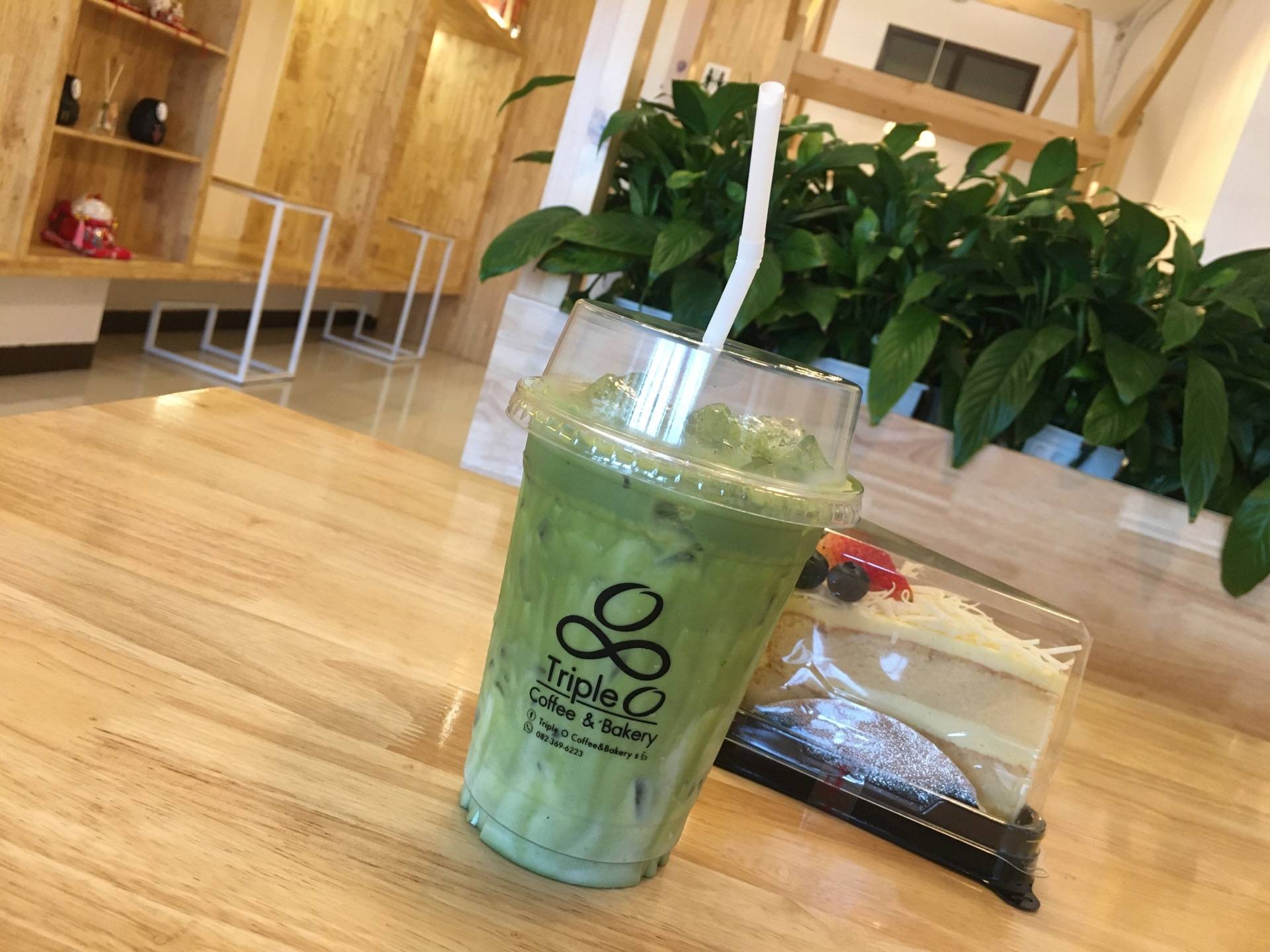 [รีวิว] ร้าน Triple O Coffee & Bakery 8 ริ้ว | เมนูแนะนำ รูปภาพ ราคา