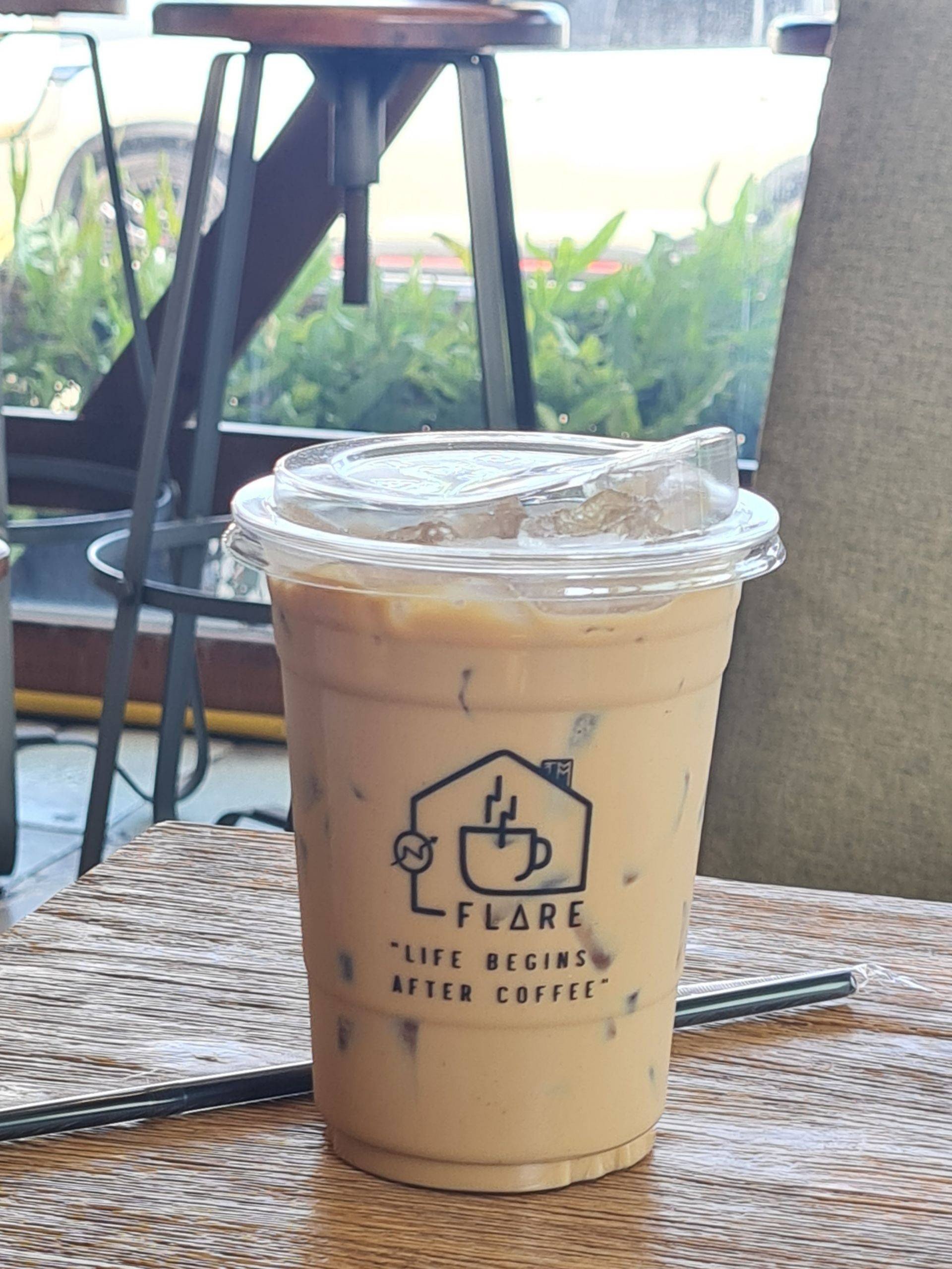 รีวิว Flare Coffee ถนนโสภณ ซอย 9 (มาบตาพุด) - ร้านกาแฟชิลๆ ตกแต่งแบบ ...
