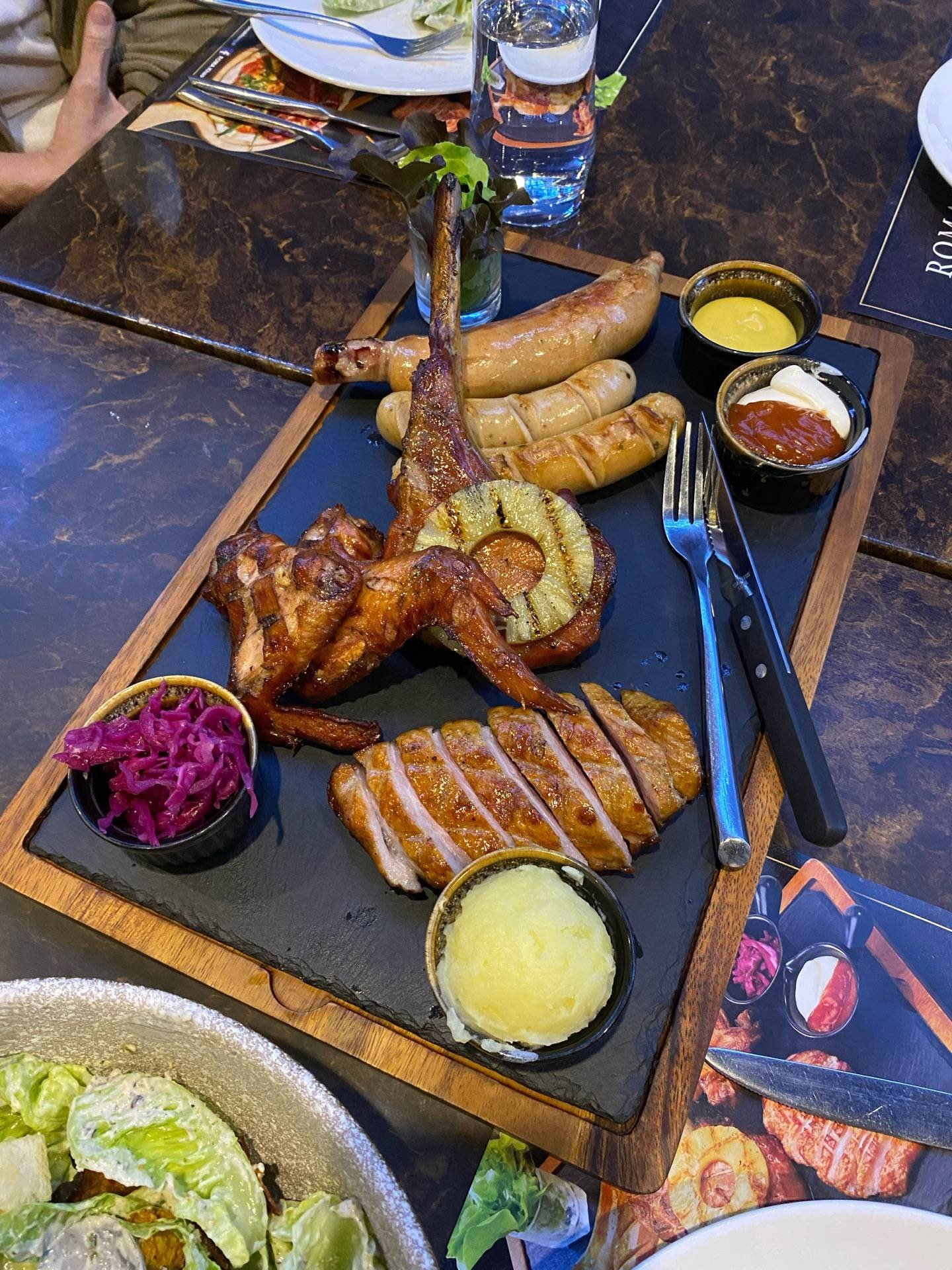 Roma Smoke Platter ร้าน Roma Khaoyai เขาใหญ่