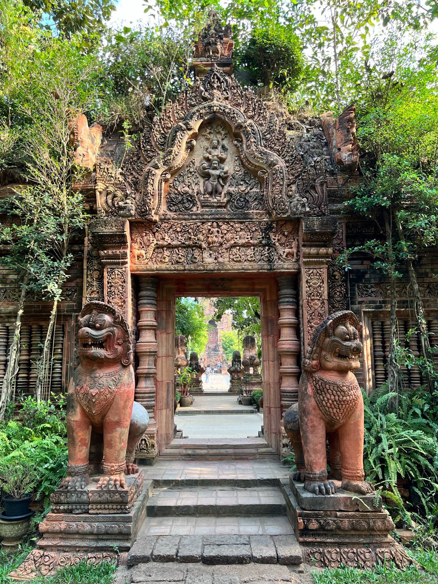 รูป The Tharacotta Garden (สวนไม้ไทยพ่อเลี้ยงหมื่น) At Lamphun