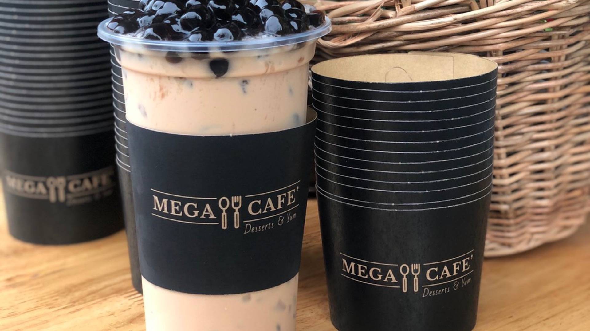 เมกะคาเฟ่ Mega Cafe’ Desserts & Yum - สั่งอาหารเดลิเวอรี | Wongnai x ...