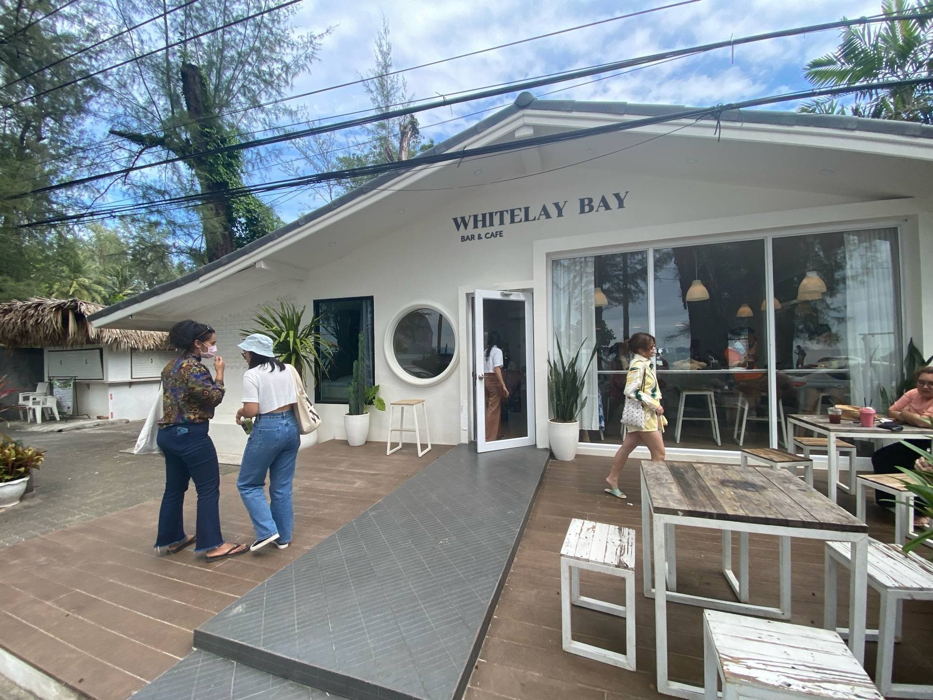 รูป White Lay Bay