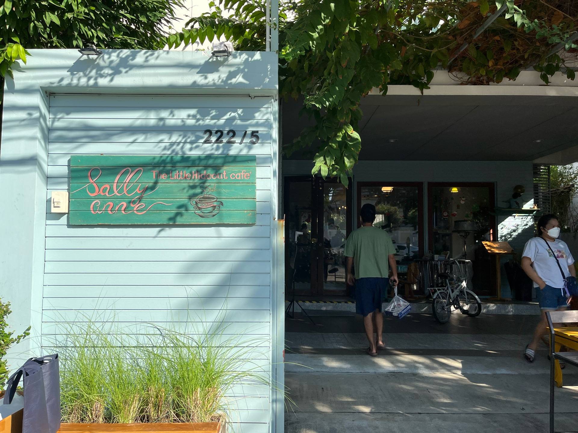 รีวิว Miss Sally Cafe - ร้านคาเฟ่ใกล้ 5 แยกวัชรพล