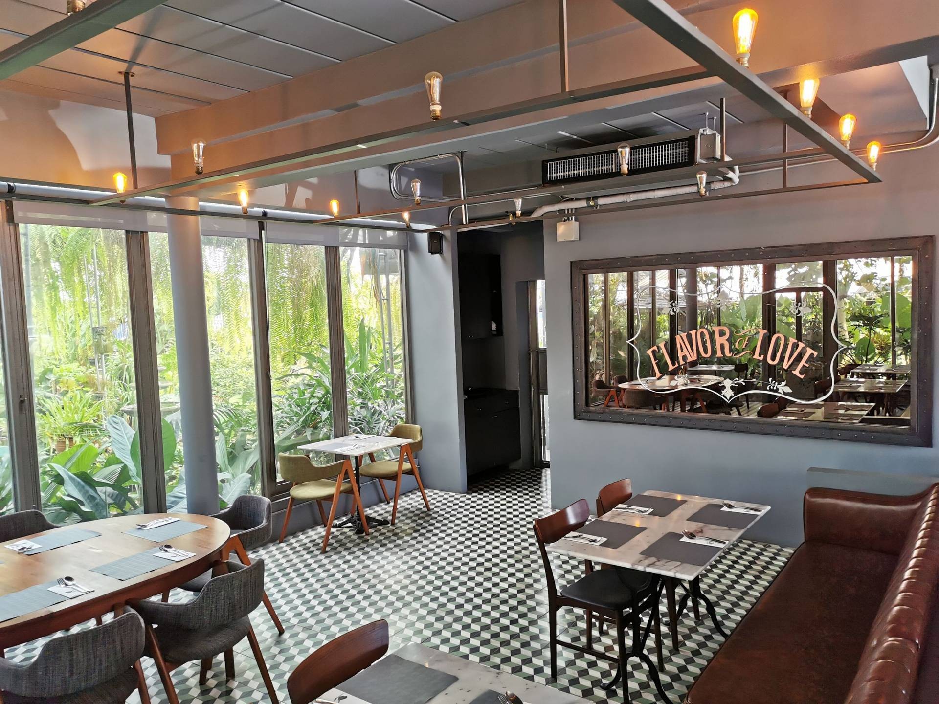 รูป Humming Birds Kitchen & Garden - Wongnai