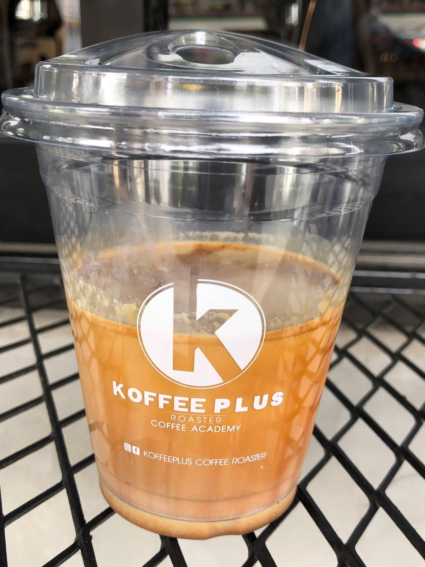 รีวิว KoffeePlus Coffee Roaster Academy - กาแฟ ไม่นดี มีหลายเมล็ดให้ ...