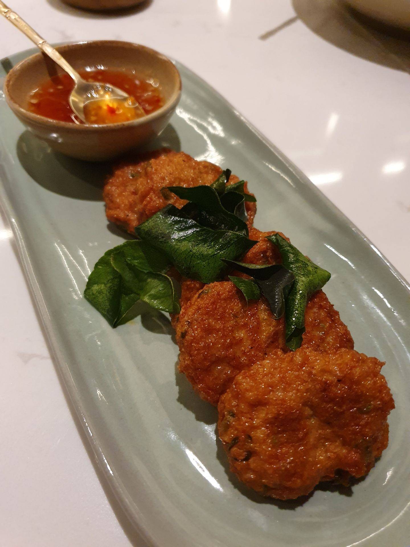 รีวิว Ta-Krai Restaurant - ร้านสวยงาม อาหารดี แต่ยังไม่สุด