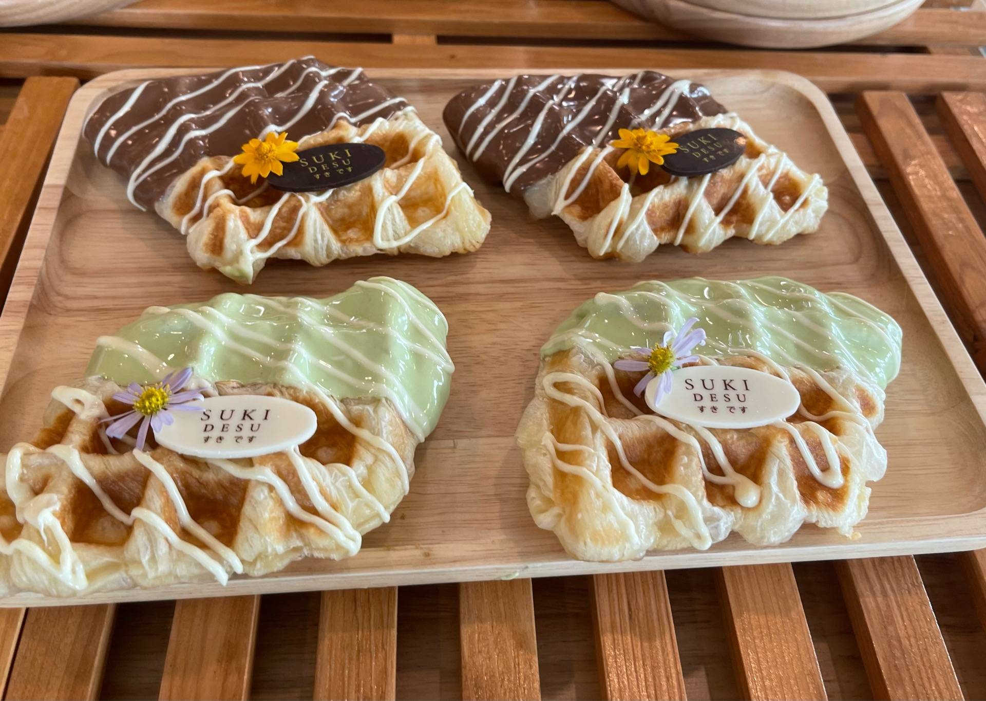 รีวิว Suki Desu Bakery สึกิเดส เบเกอรี่ บุรีรัมย์ - ลาเต้เย็นอร่อยมากจน ...