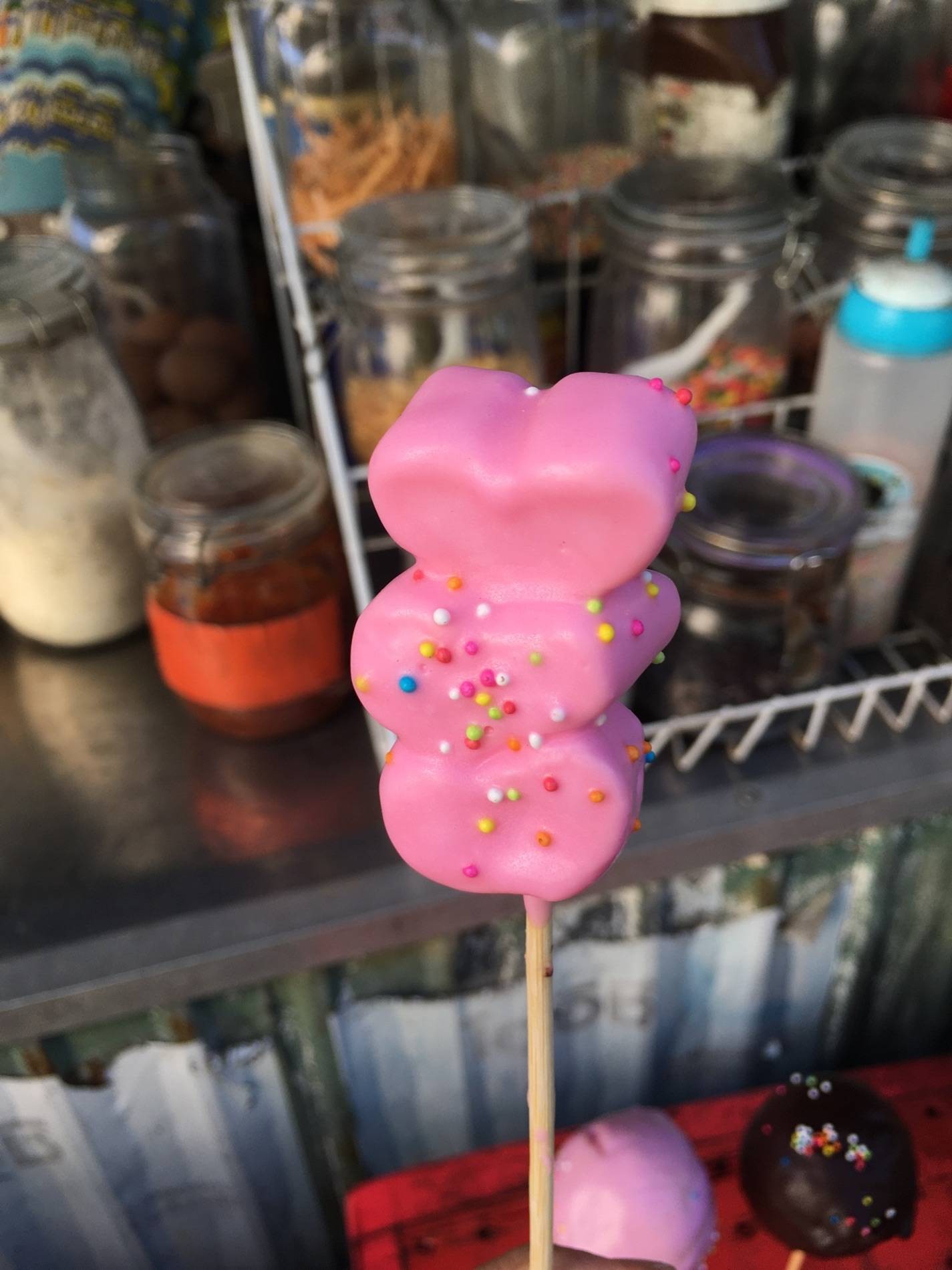 ร้าน เครปยักษ์สะพานหิน & ขนมนิ้งหน่อง | รีวิวร้านอาหาร