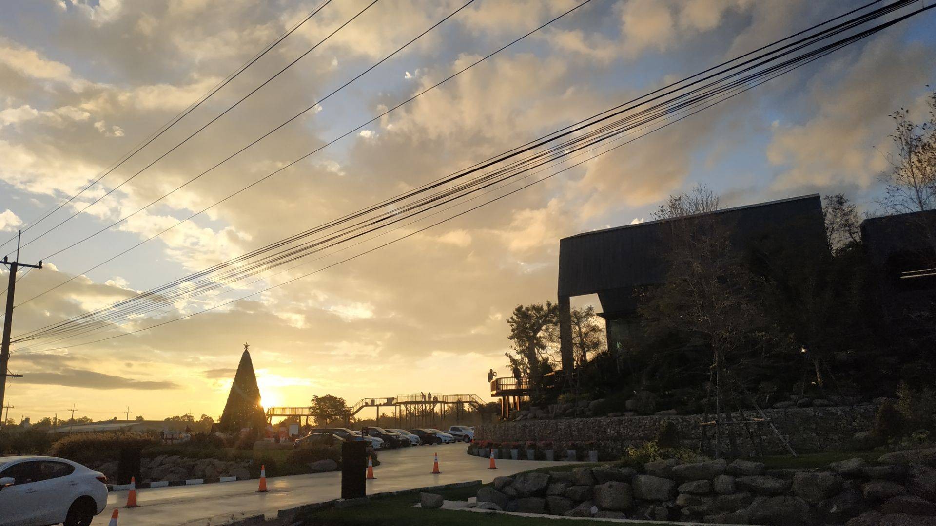 รีวิว 361 THREE SIX ONE Cafe - ร้านเปิดใหม่ อาการอร่อย แต่รอนาน