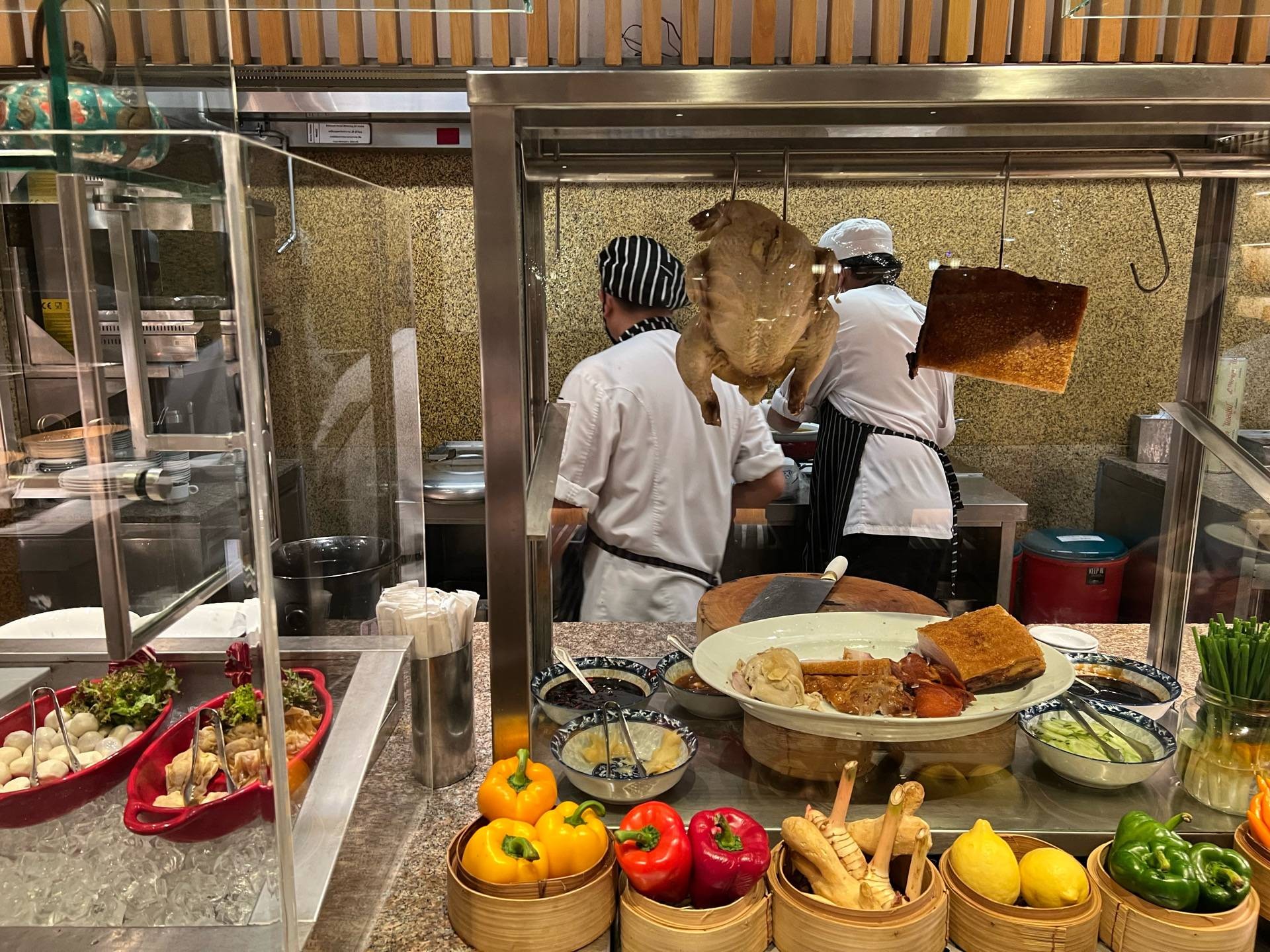 รูป NEXT2 Café โรงแรมแชงกรี-ลา