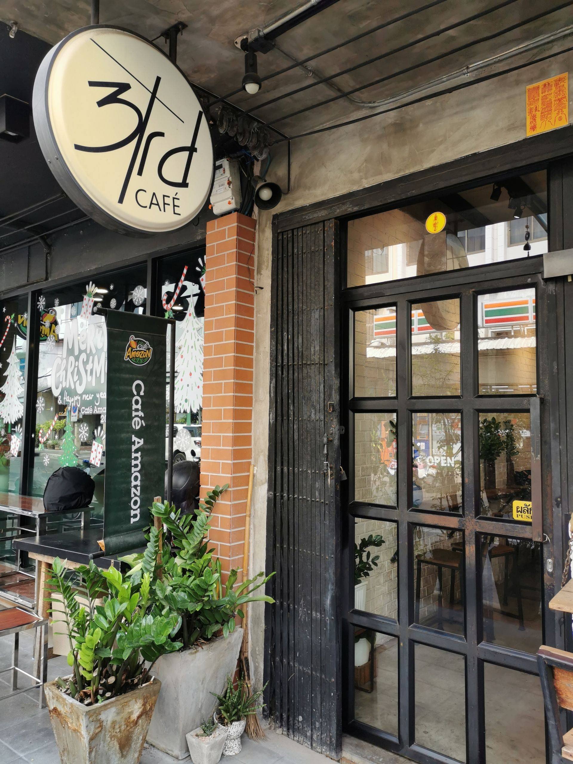 รีวิว 3rd CAFE - กาแฟดี หน้าศาลเจ้าพ่อเสือ