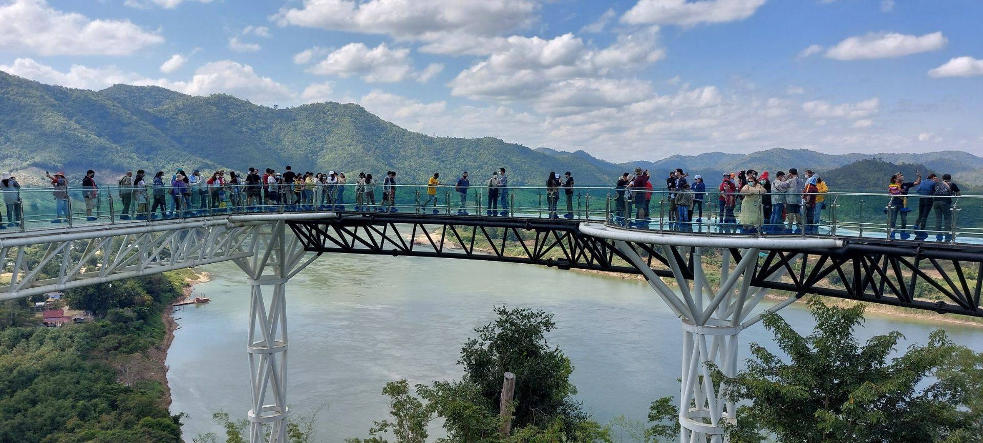 รูป สกายวอล์กภูคกงิ้ว Sky Walk Phuk Kngio - Wongnai