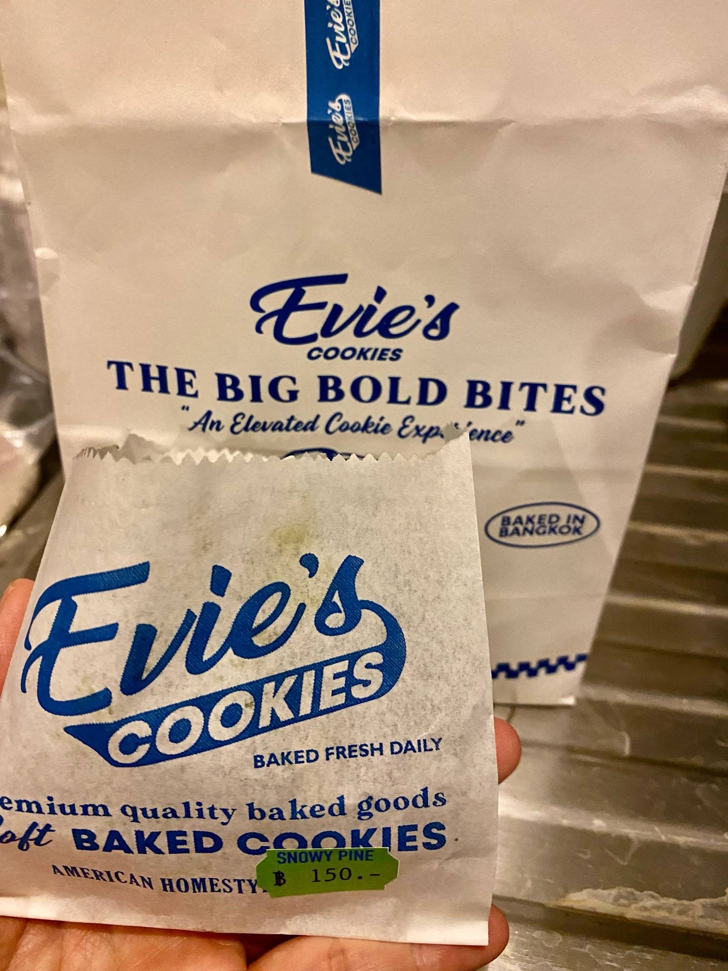 รีวิว Evie’s Cookies เจริญกรุง 81 - Soft Cookie ที่เข้มข้น หอมที่สุด ...