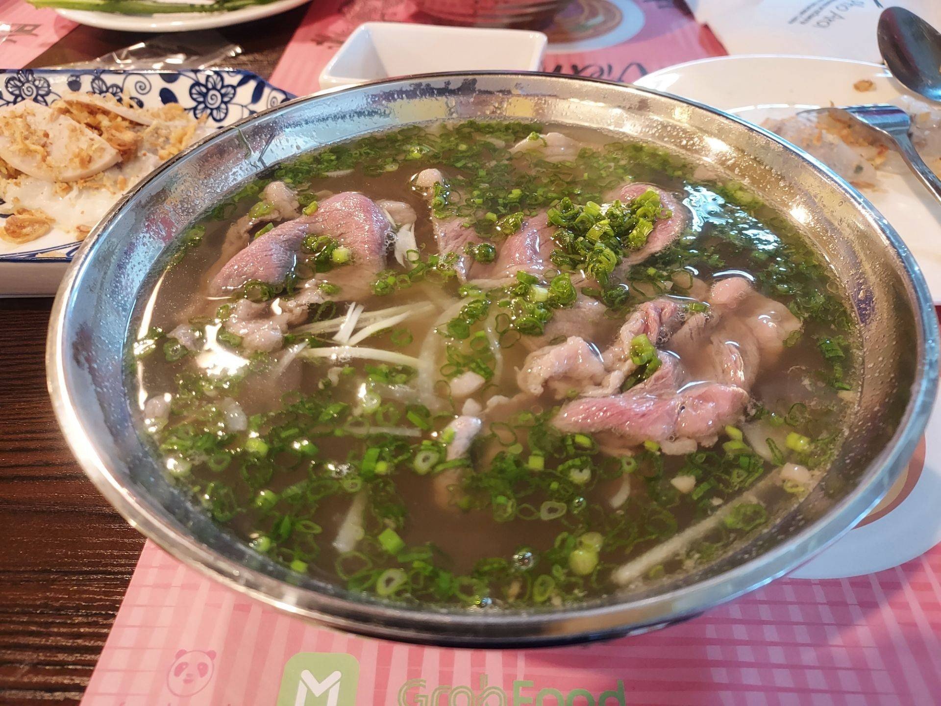 เฝอเนื้อ วากิว 240 บาท ร้าน Pho Aroi The Walk เกษตร-นวมินทร์ - Wongnai