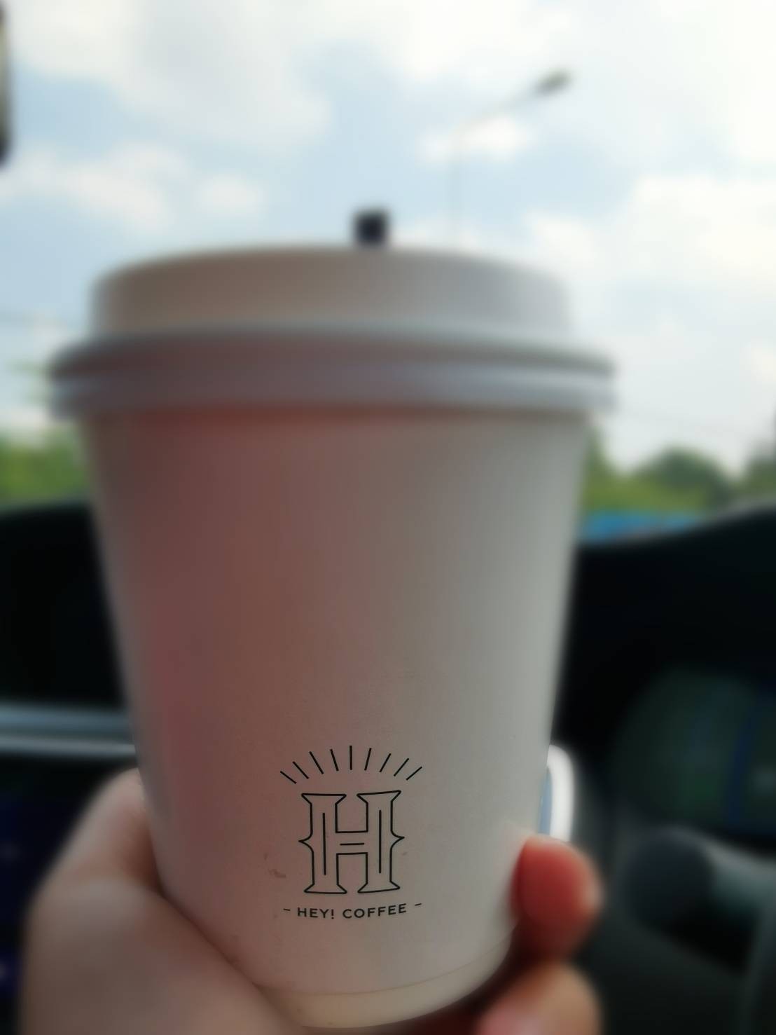 รูป HeyCoffee ทางพิเศษศรีรัช