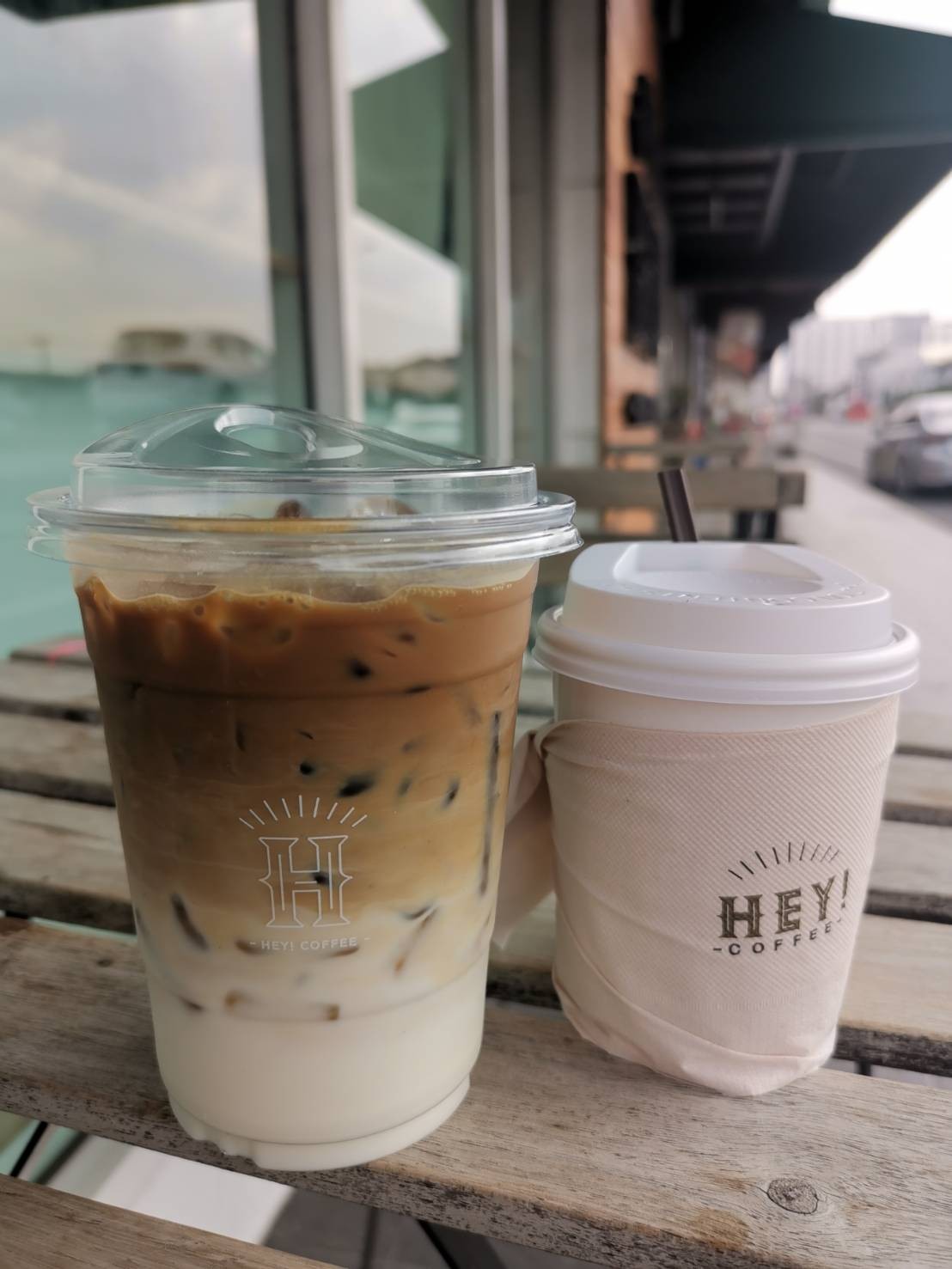รูป HeyCoffee ทางพิเศษศรีรัช